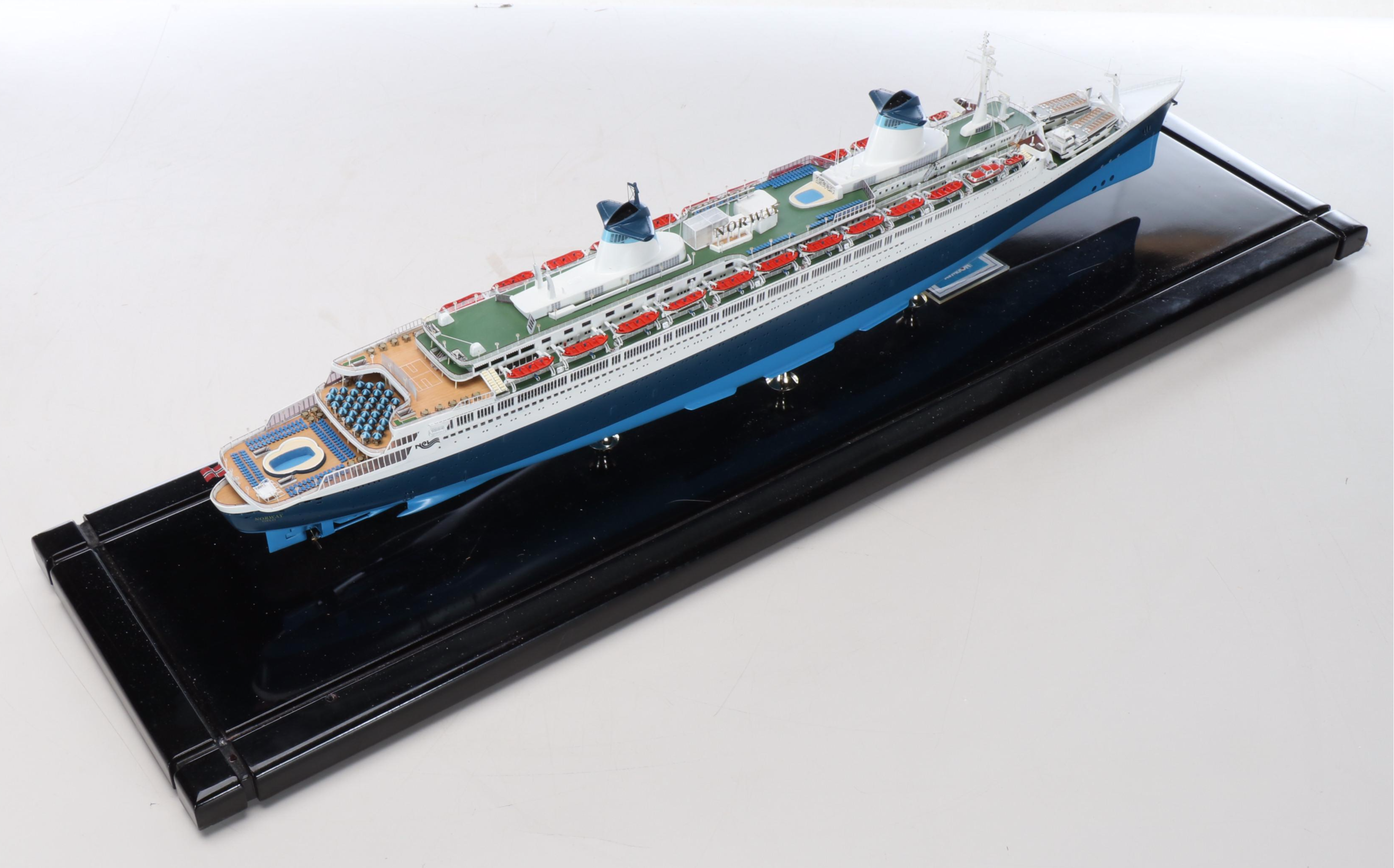 Maritime Replicas "S.S. Norway" 1:350 Scale Model Ship | EBTH