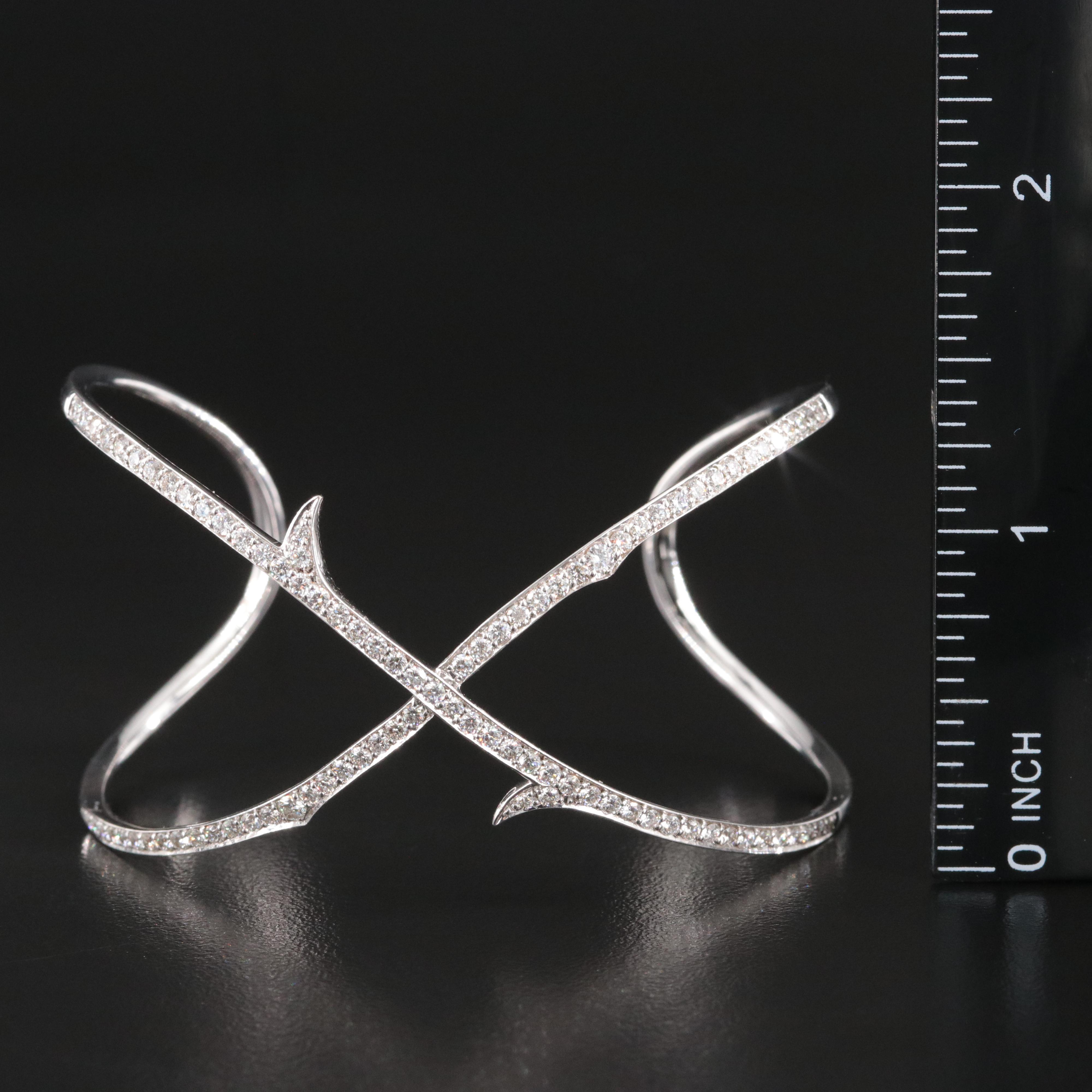 Stephen Webster 18K Thorn Stem Crossover Cuff | EBTH