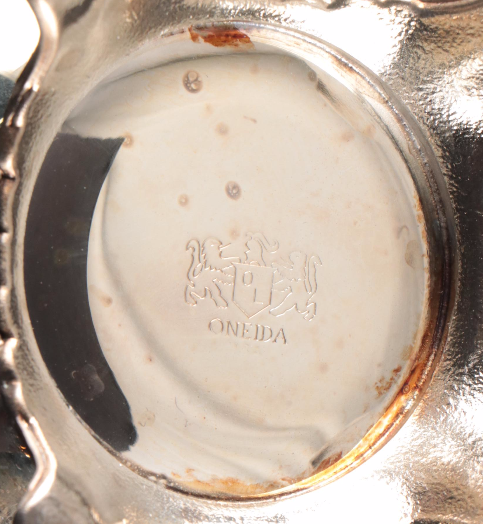 Oneida "Du Maurier" Silver Plate Tea Set | EBTH