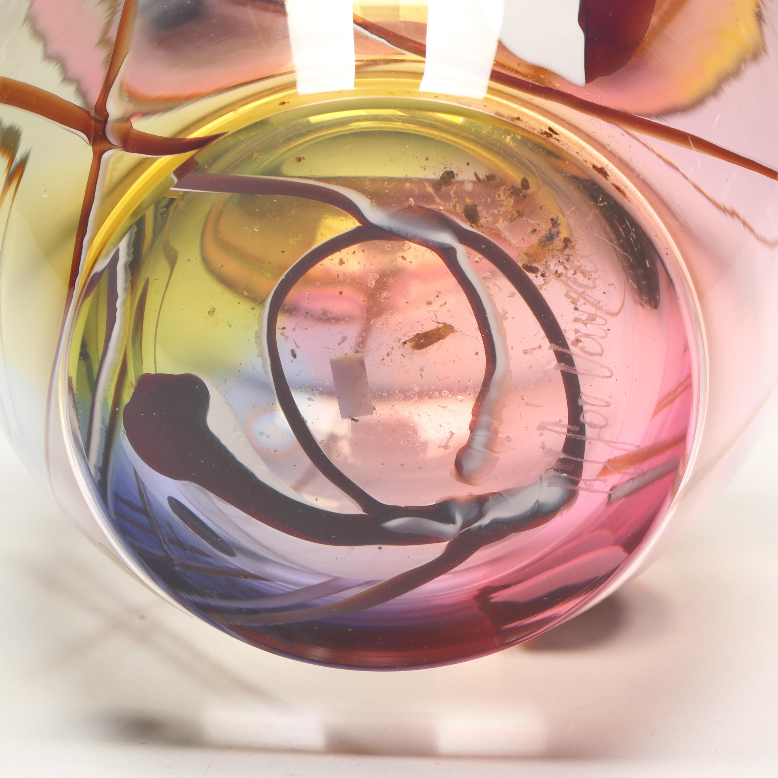 Artist Signed Varsava Handkerchief Glass Vase | EBTH