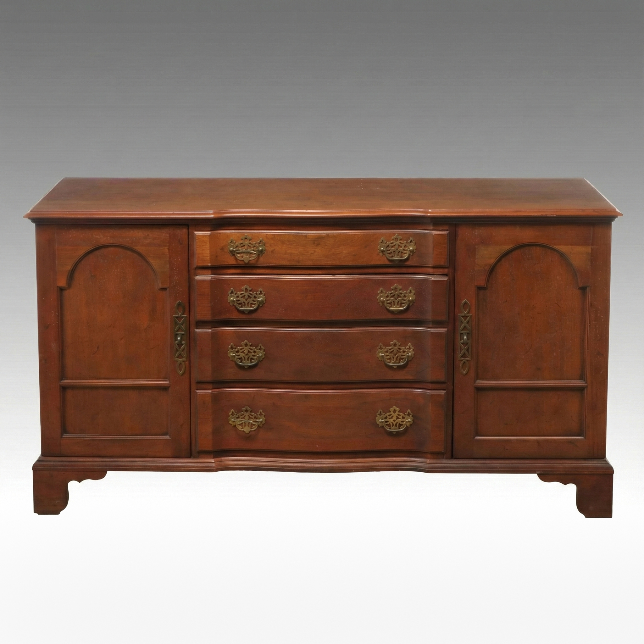 Century Furniture American Colonial Style Serpentine Front Buffet | EBTH