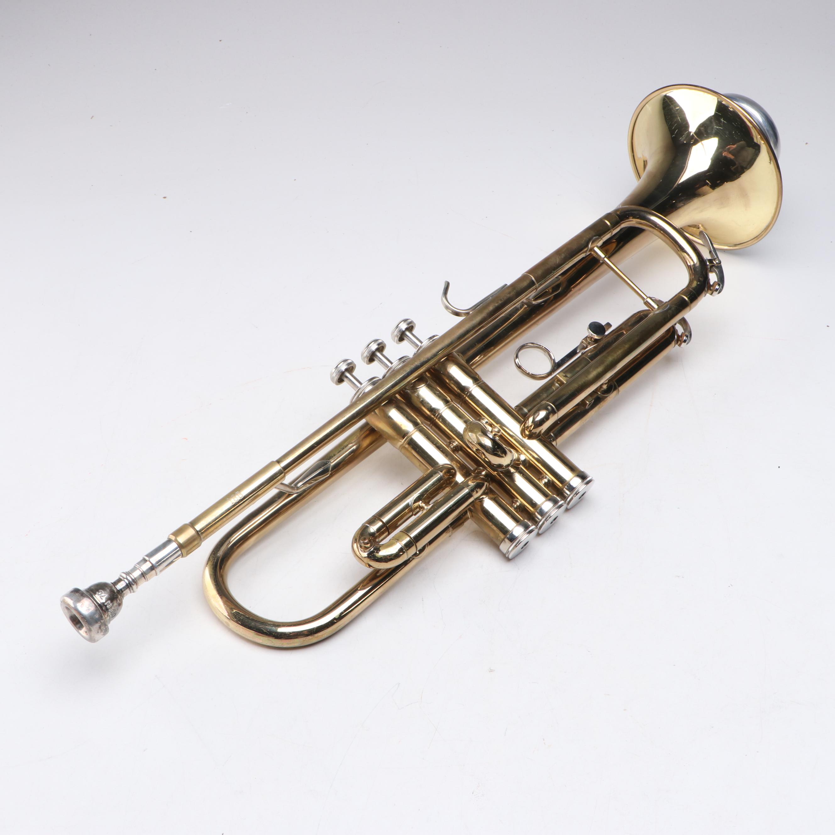 Conn Brass Finish Trumpet with Mute, 1979 | EBTH