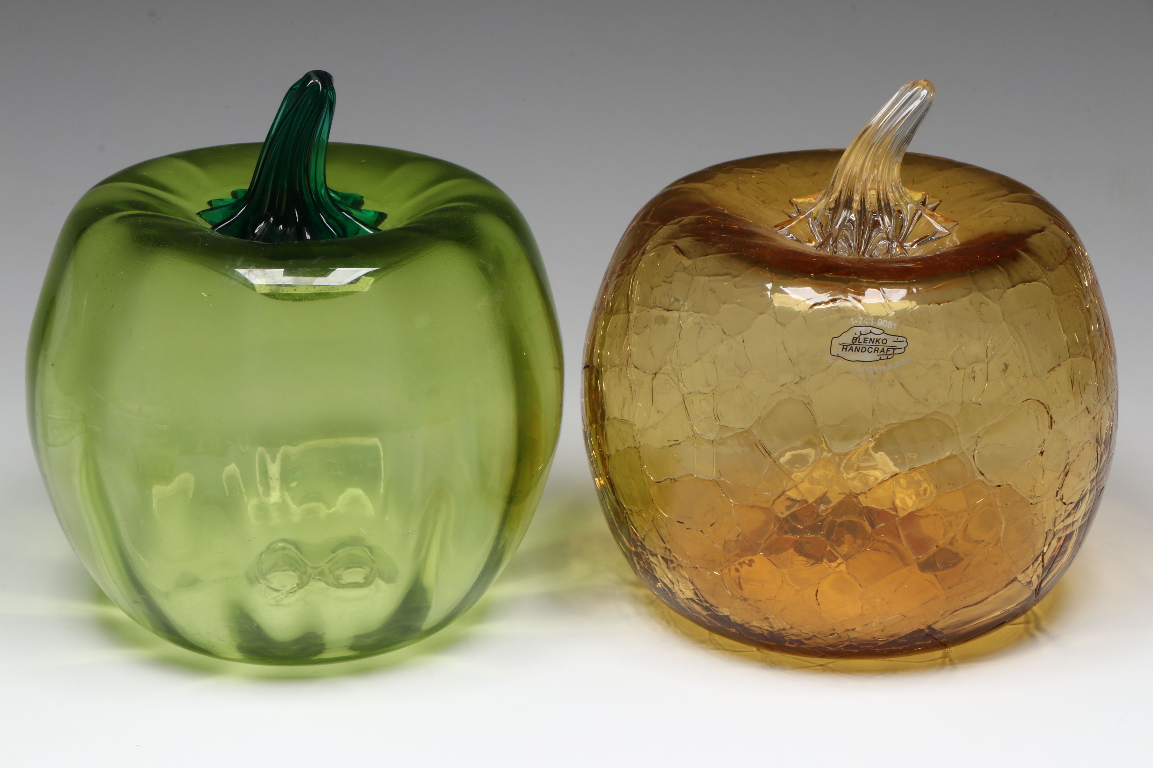 Blenko Pumpkins with Apples and Strawberry Studio Glass Figures | EBTH