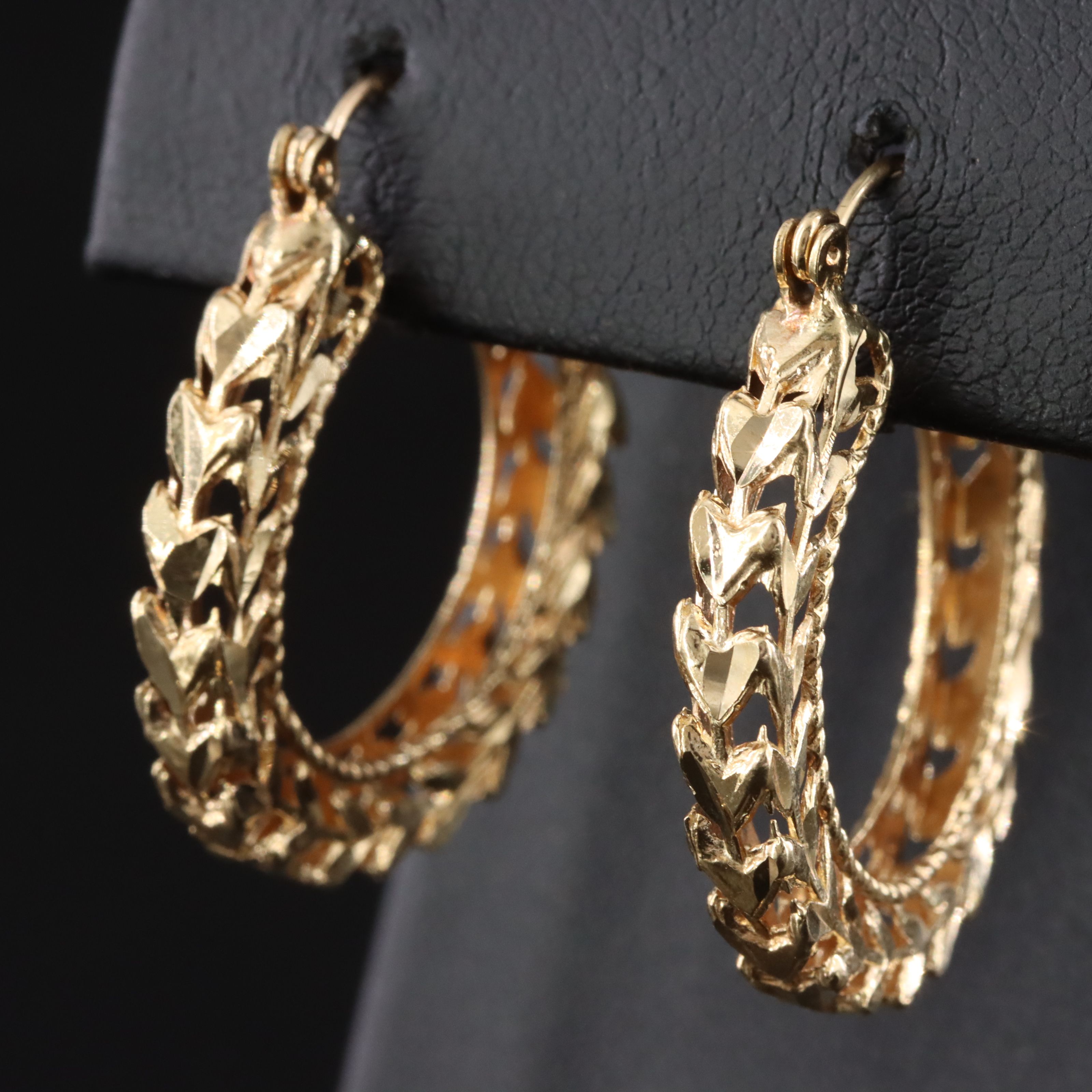 14K Ivy Hoops | EBTH