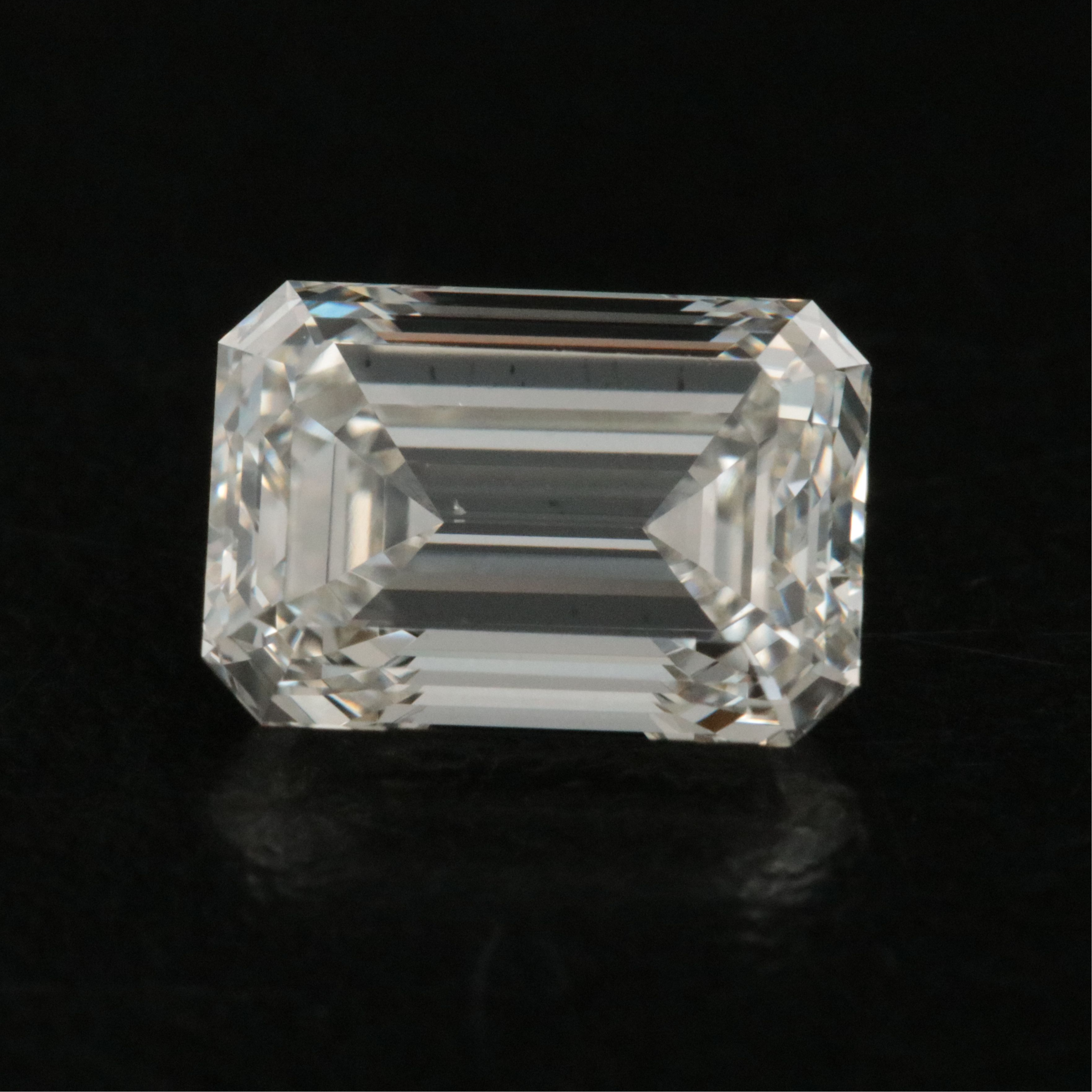 Loose 1.97 CT Lab Grown Diamond with IGI Report | EBTH