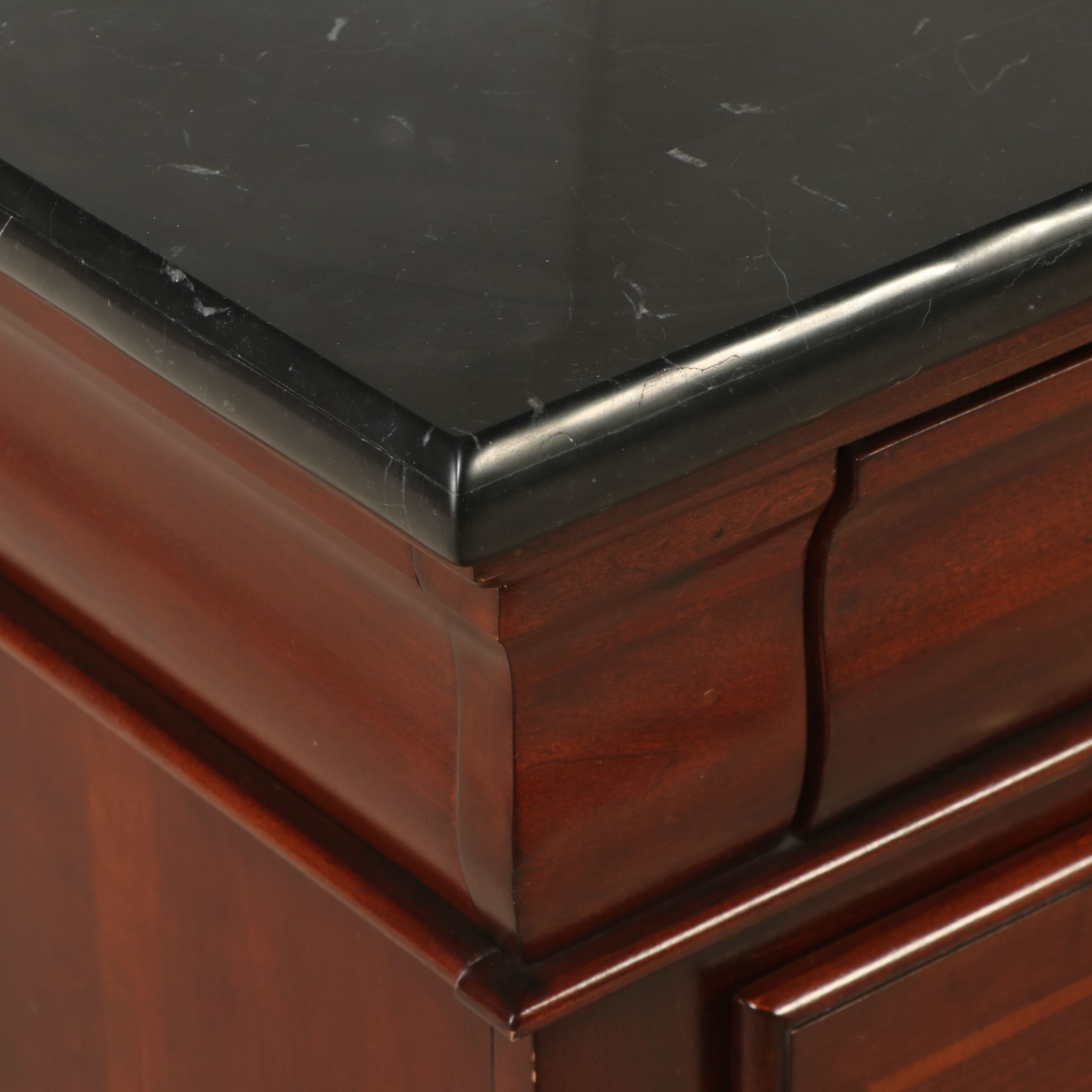 Universal Furniture Traditional Mahogany Finish Buffet with Marble Top ...