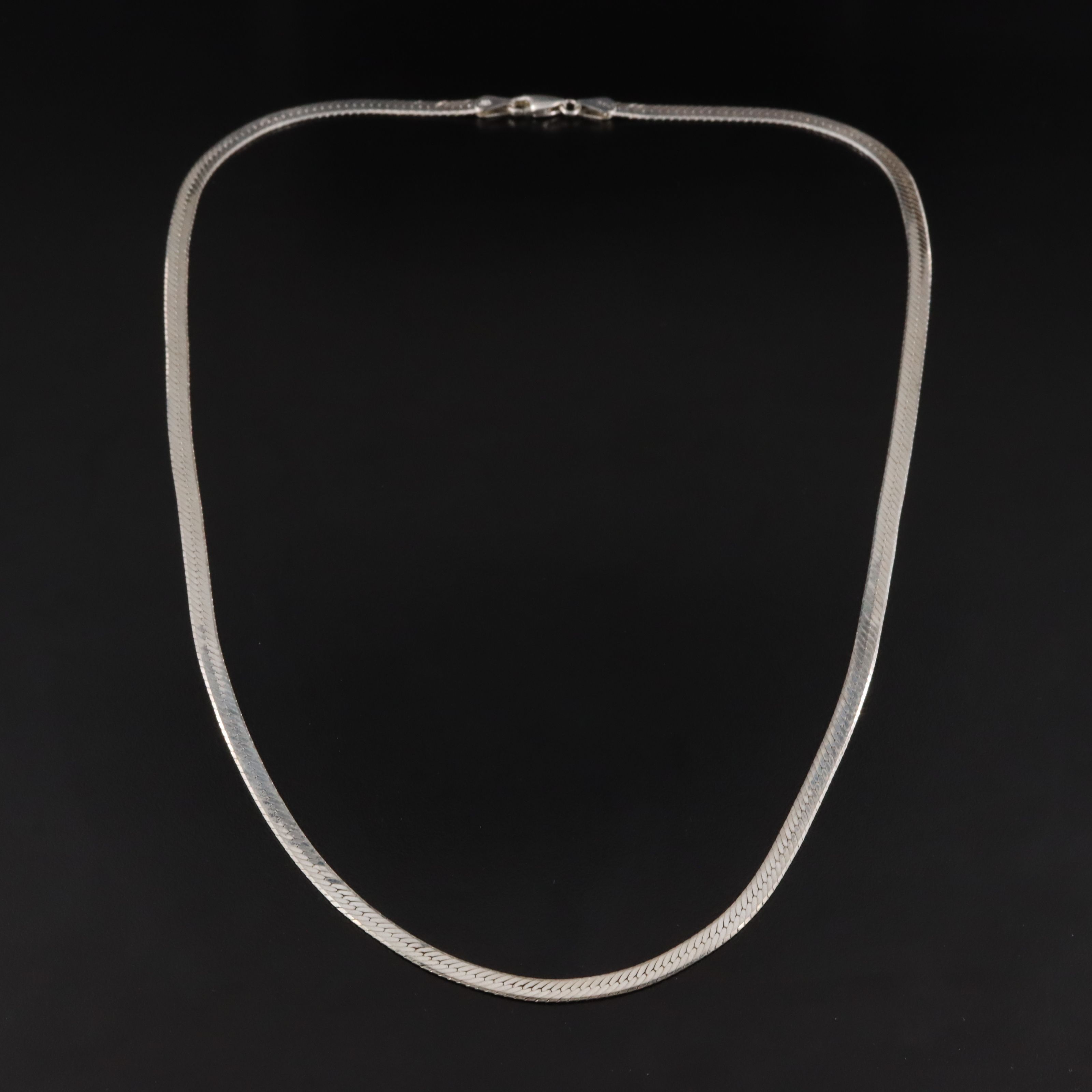 Italian Sterling Herringbone Chain Necklace | EBTH