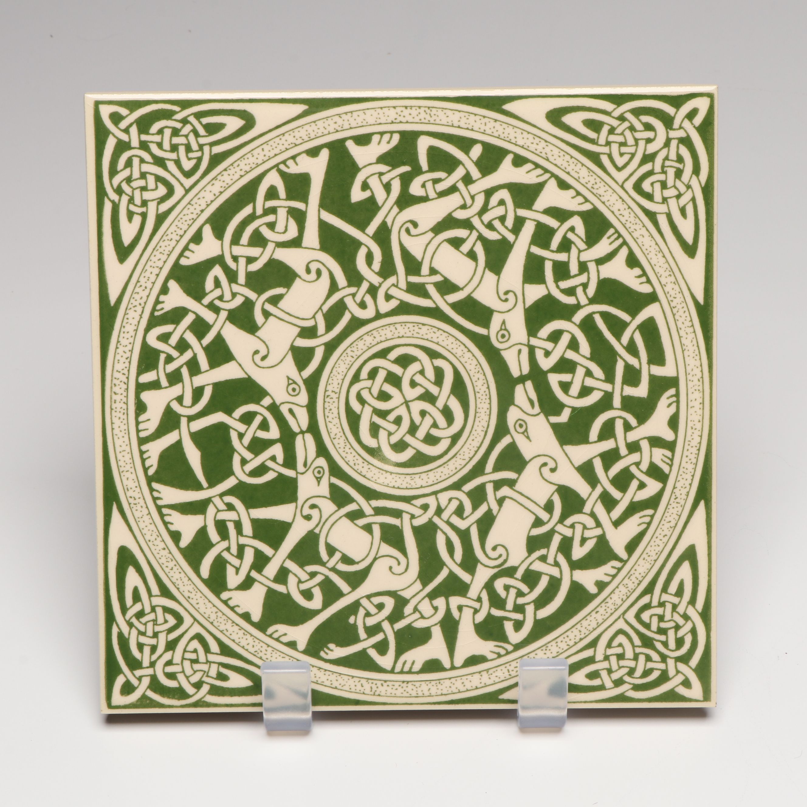 Belleek Porcelain Shamrock Mugs with Ceramic Celtic Knot Trivet Tile | EBTH