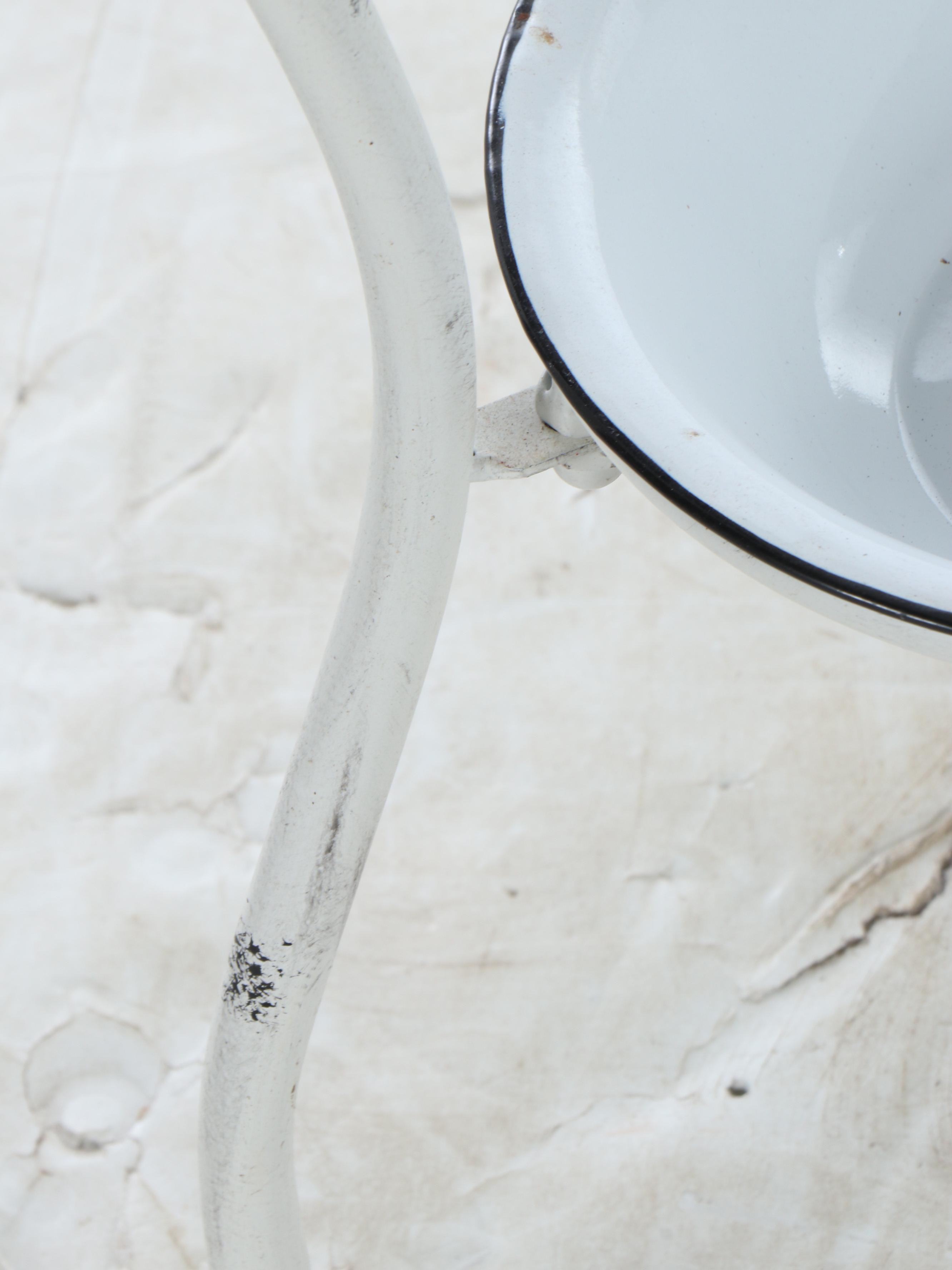 Antique Style "Le Bain" Metal Wash Basin with Enamel Bowls | EBTH