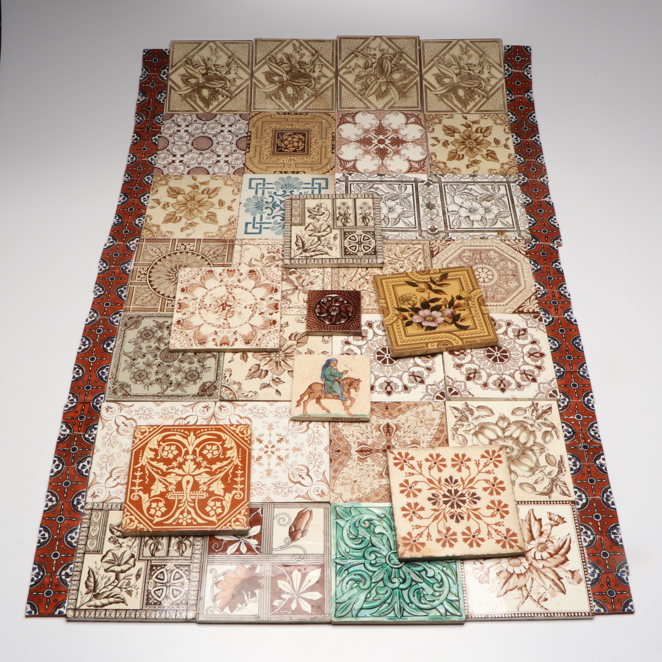 Hand-Painted and Victorian Transferware Decorative Tiles | EBTH