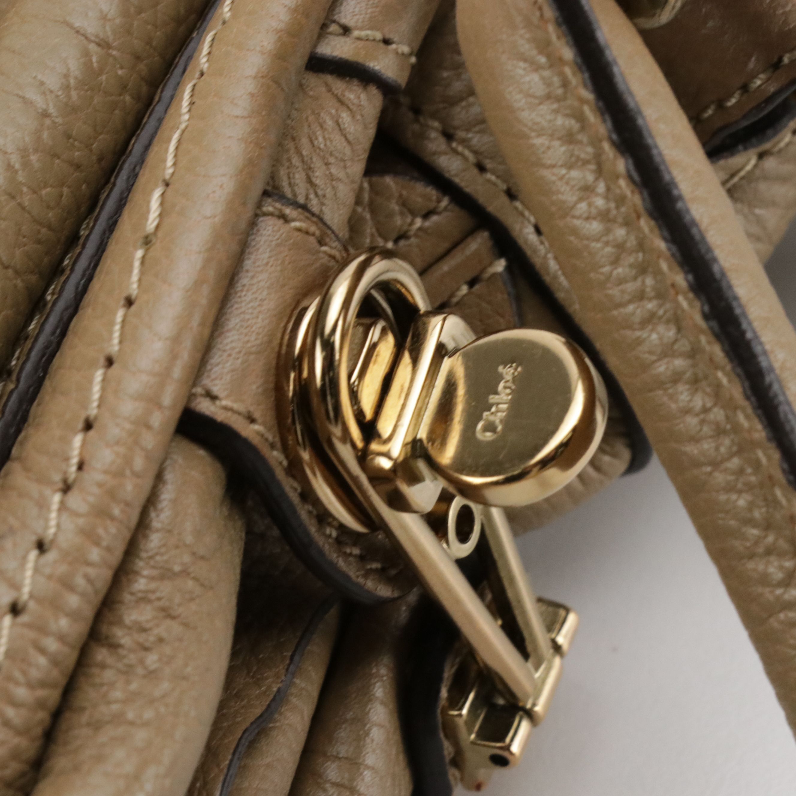 Chloé Paraty Two-Way Shoulder Bag in Taupe Calfskin Leather | EBTH