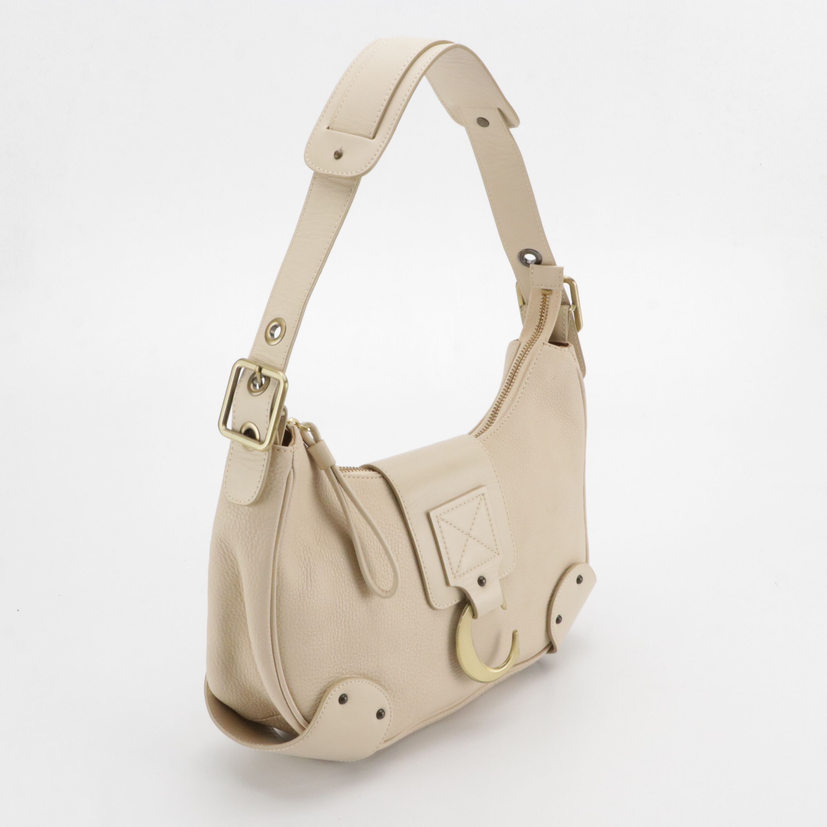 Chloé Half Moon C Charm Shoulder Bag in Off-White Grained Leather | EBTH