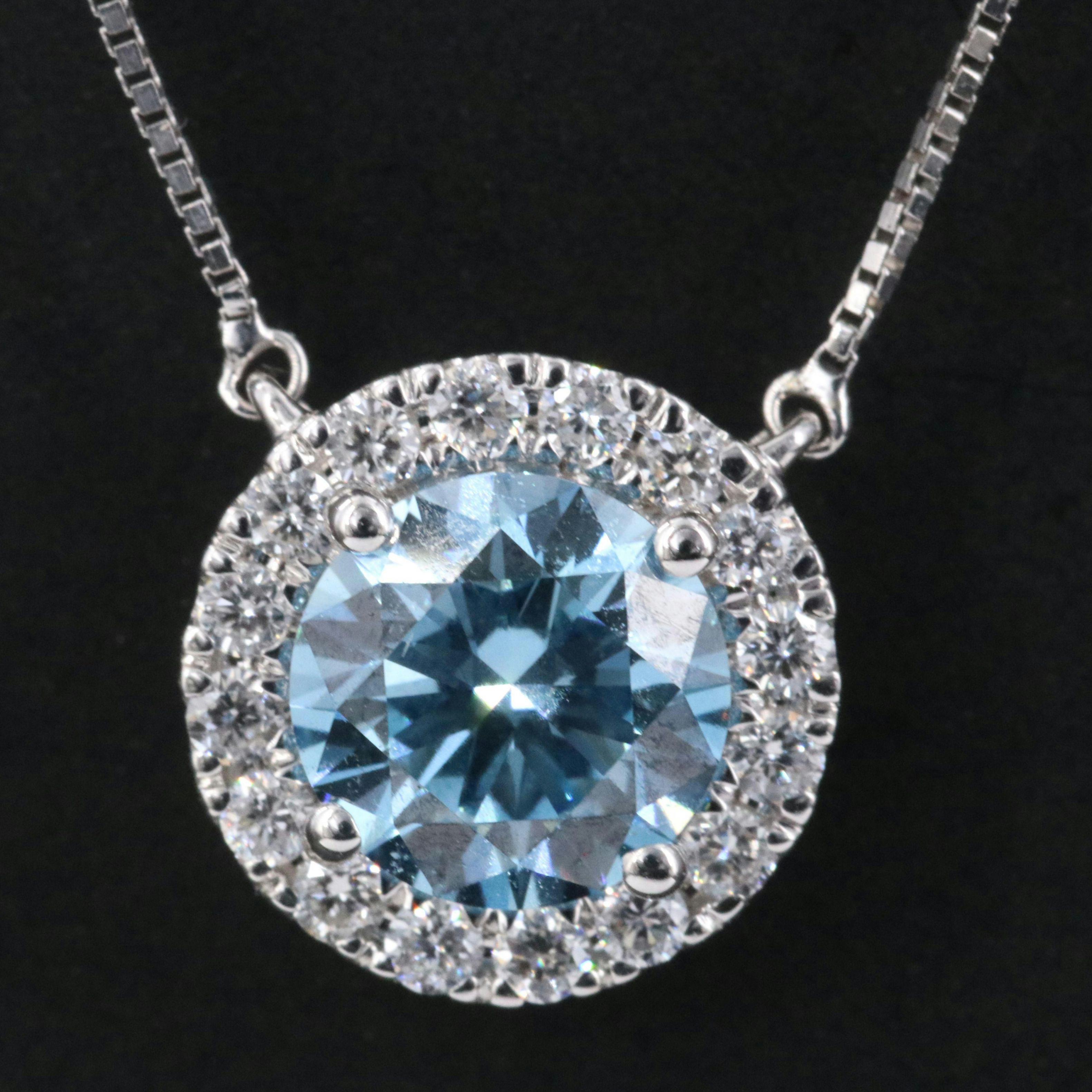 14K 1.16 CTW Lab Grown Diamond Necklace with Fancy Blue Center | EBTH