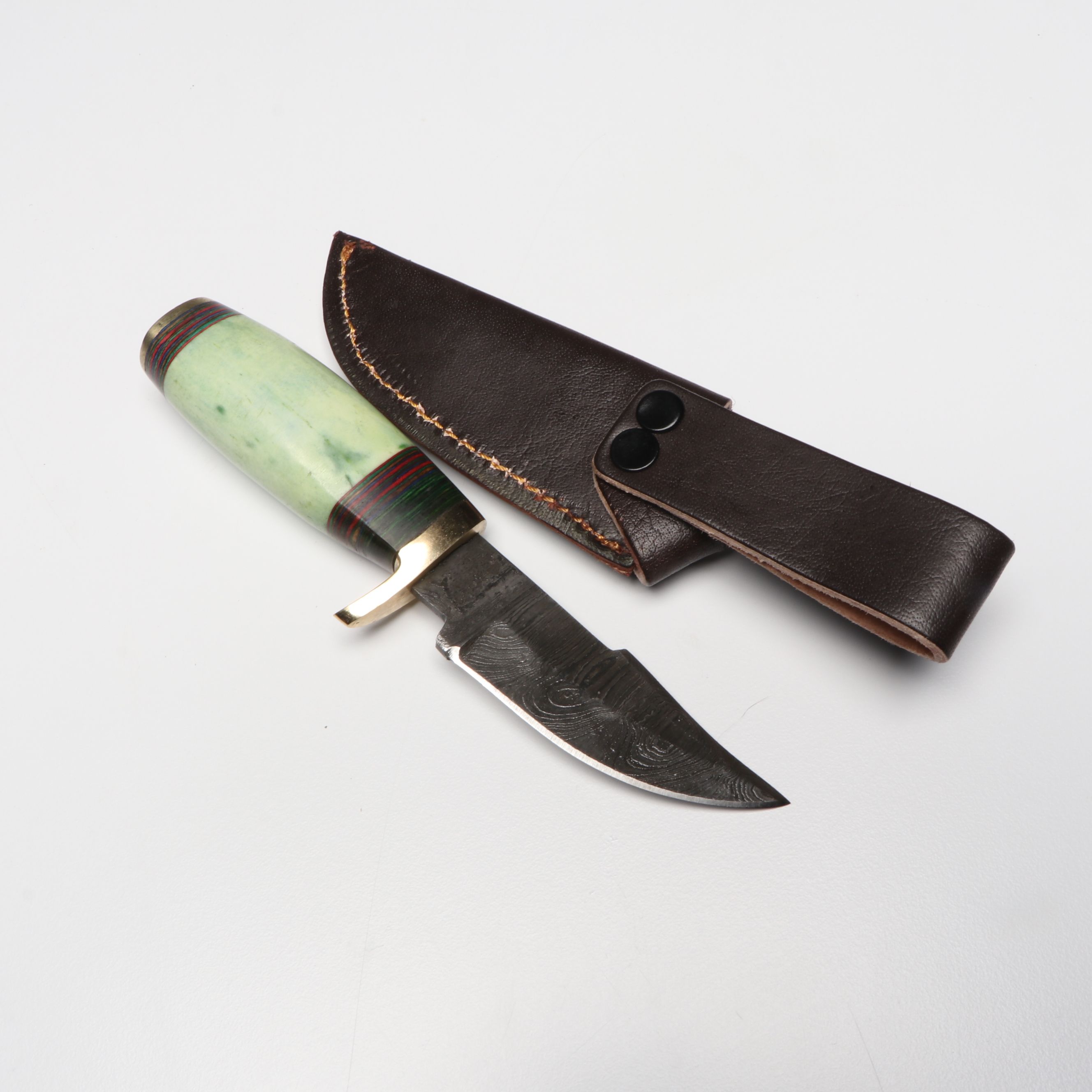Damascus Steel Skinner Knives in Leather Scabbards | EBTH