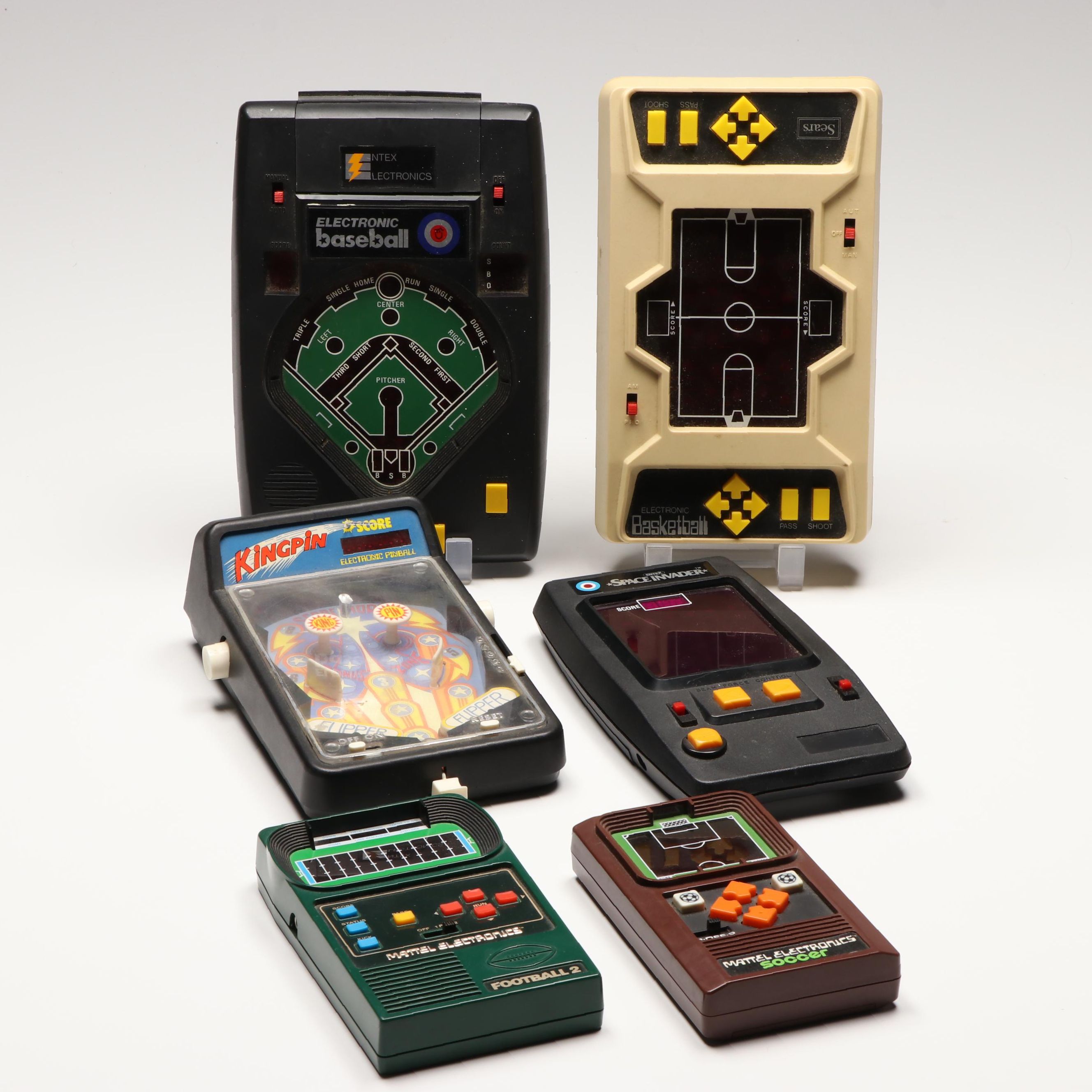 Space Invader, Kingpin Pinball and More Vintage Handheld Arcade Games ...