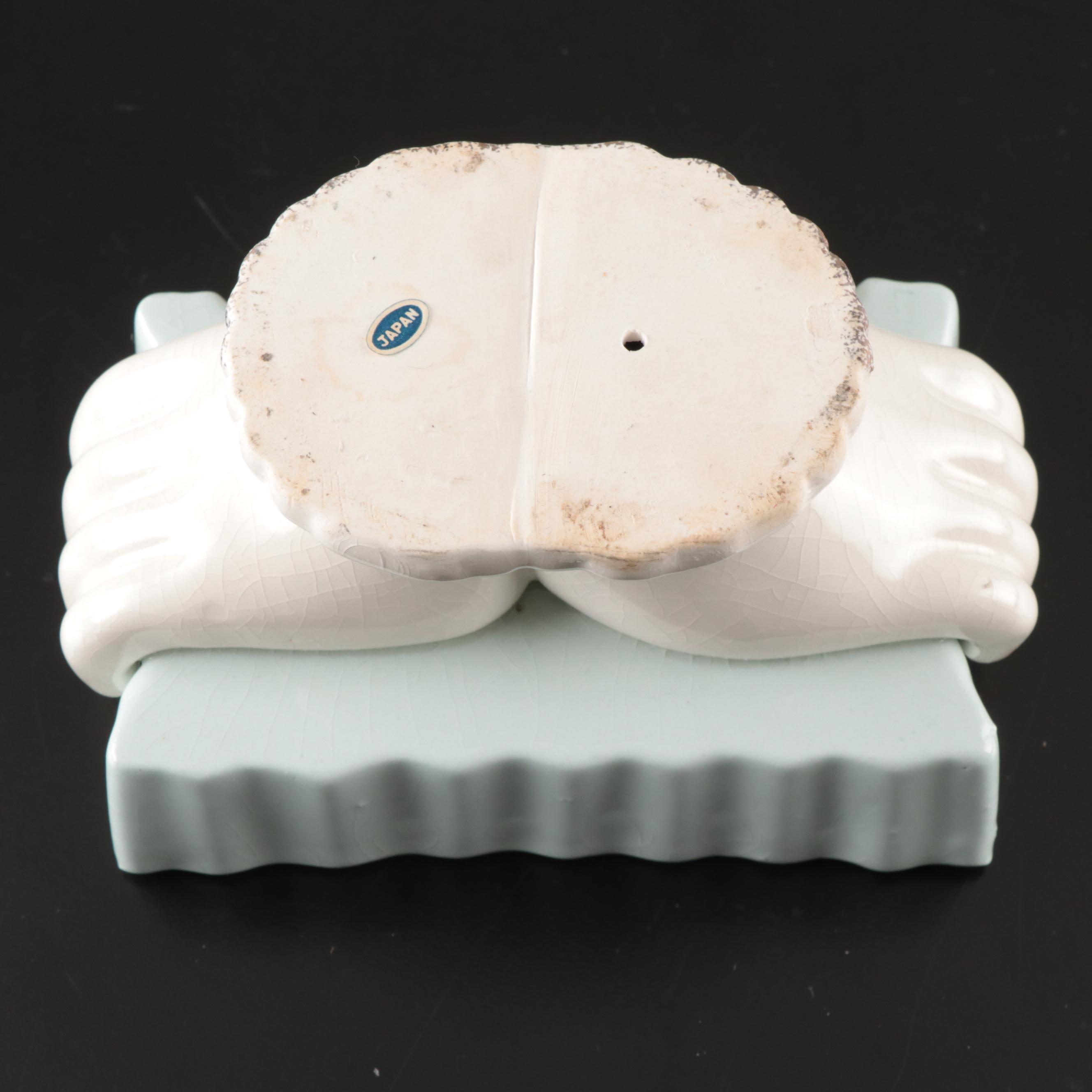 Japanese Porcelain Hands Holding Gilt Rose Box with Serving Bowl | EBTH