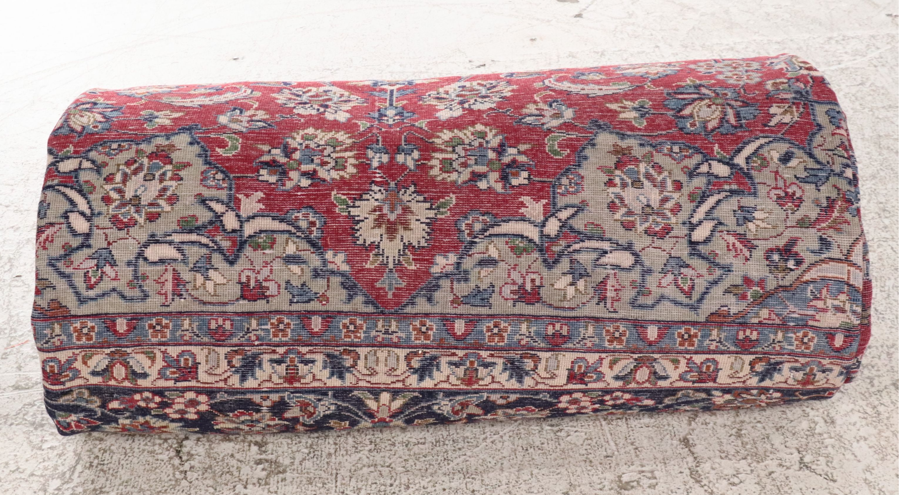 9'4 x 13'8 Hand-Knotted Persian Mashhad Room-Sized Rug | EBTH
