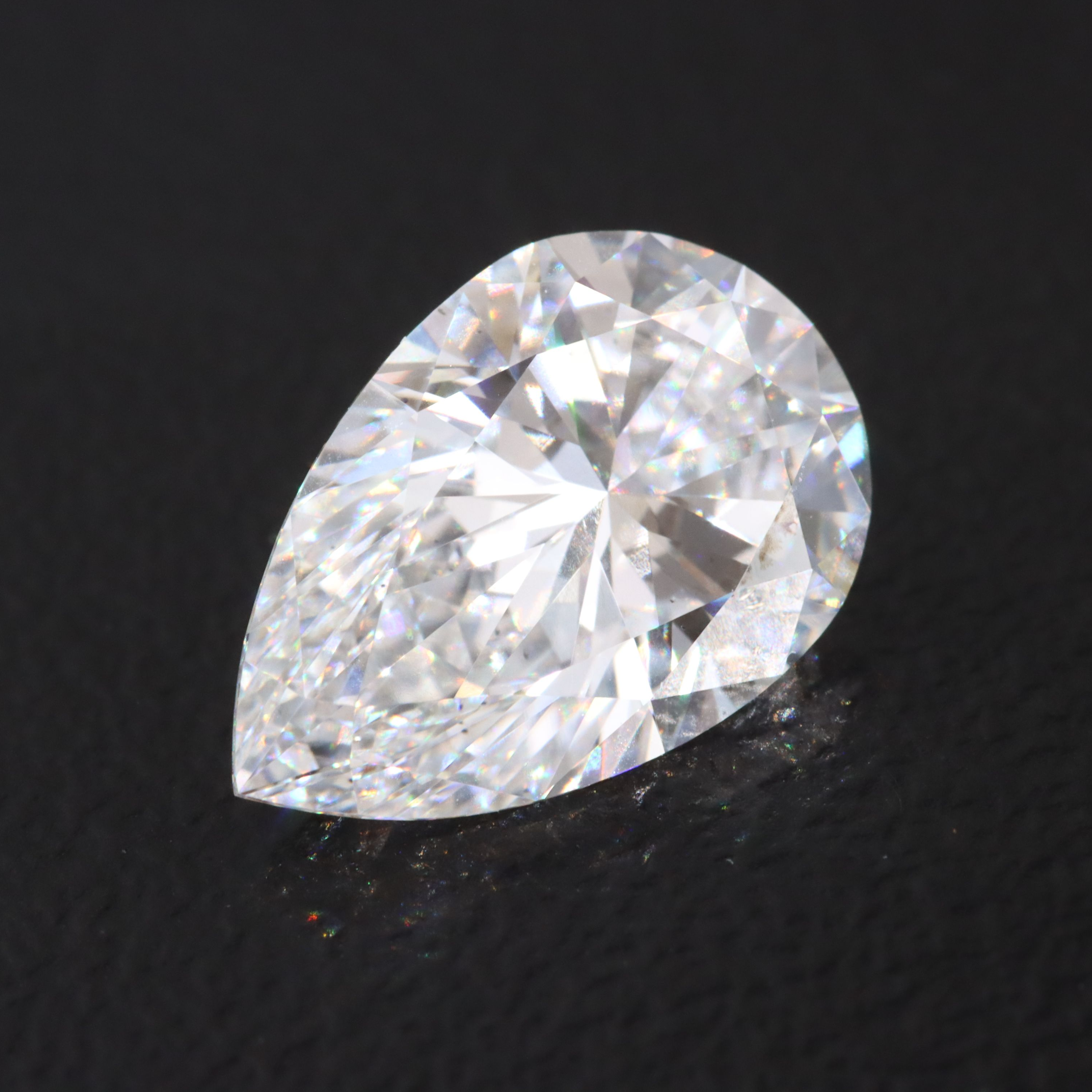 Loose 2.07 CT Lab Grown Diamond with IGI Report | EBTH