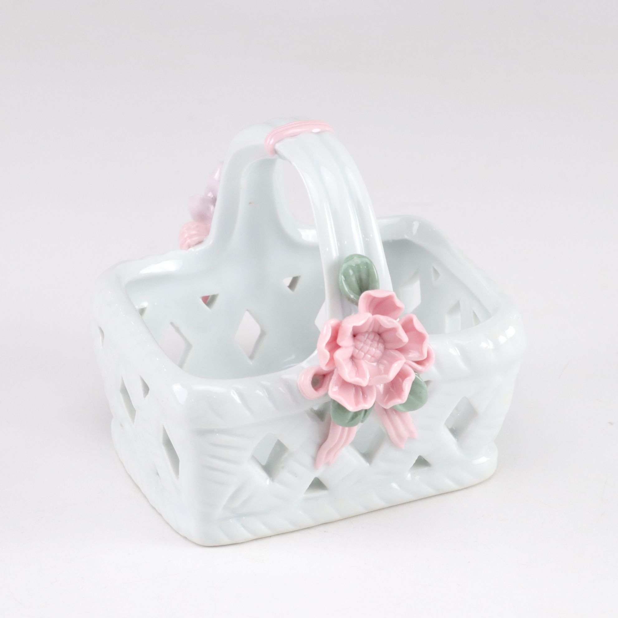 Collection of Porcelain Hand-Painted Flower Baskets | EBTH