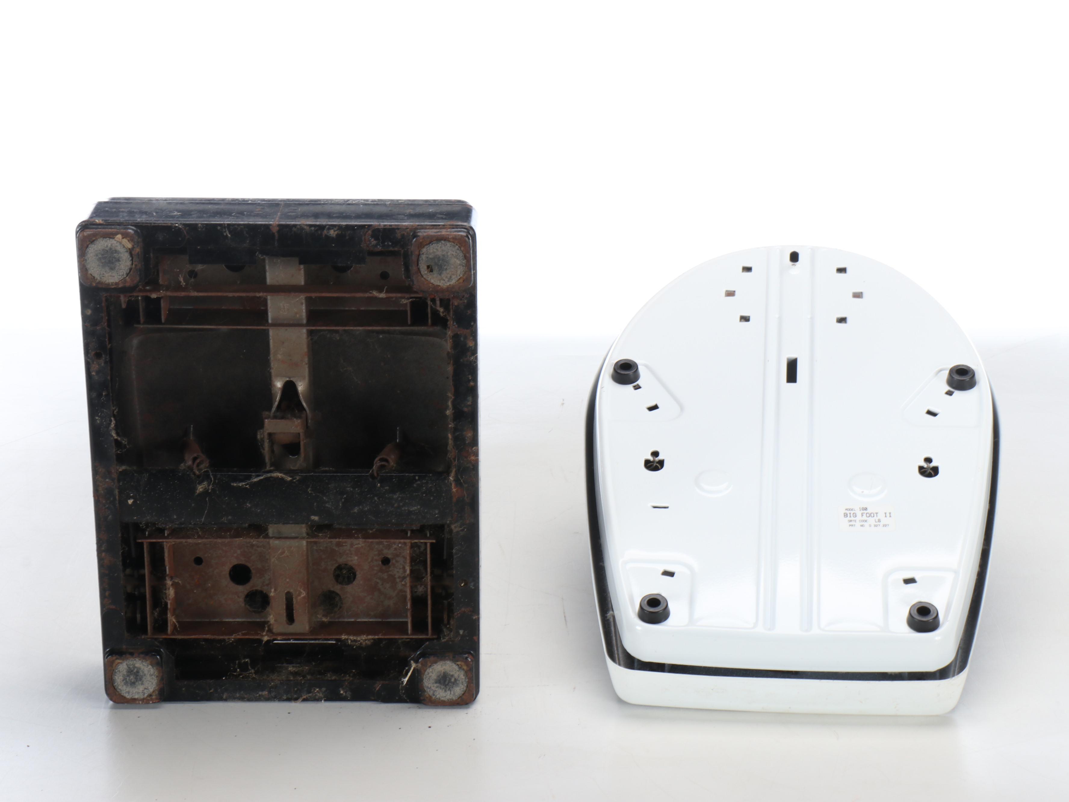 Health-o-Meter Model 130 Doctor's Scale with Model 160 Floor Scale | EBTH