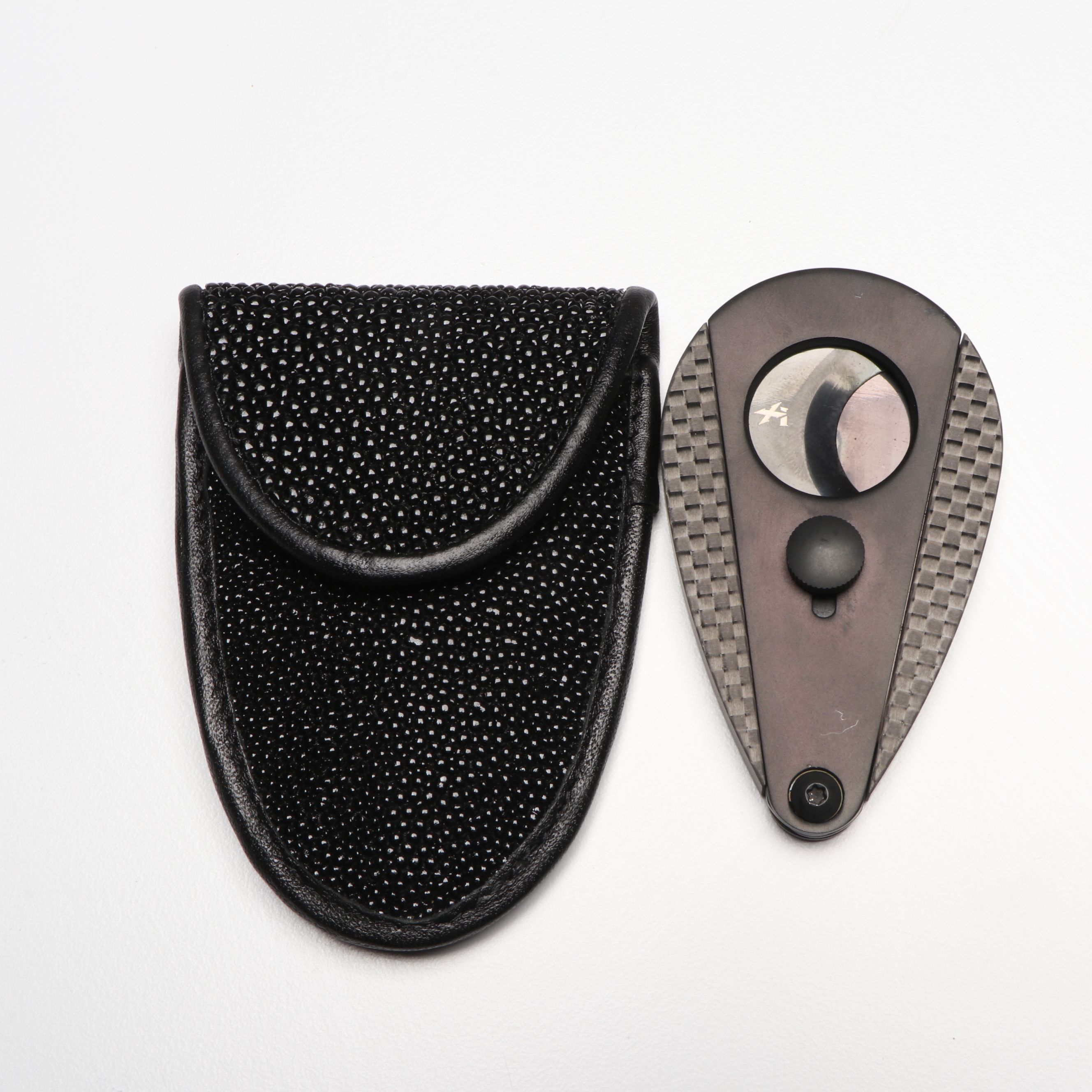 Portable Cigar Humidor, Brunton Helios Butane Lighter and Xikar Cigar ...