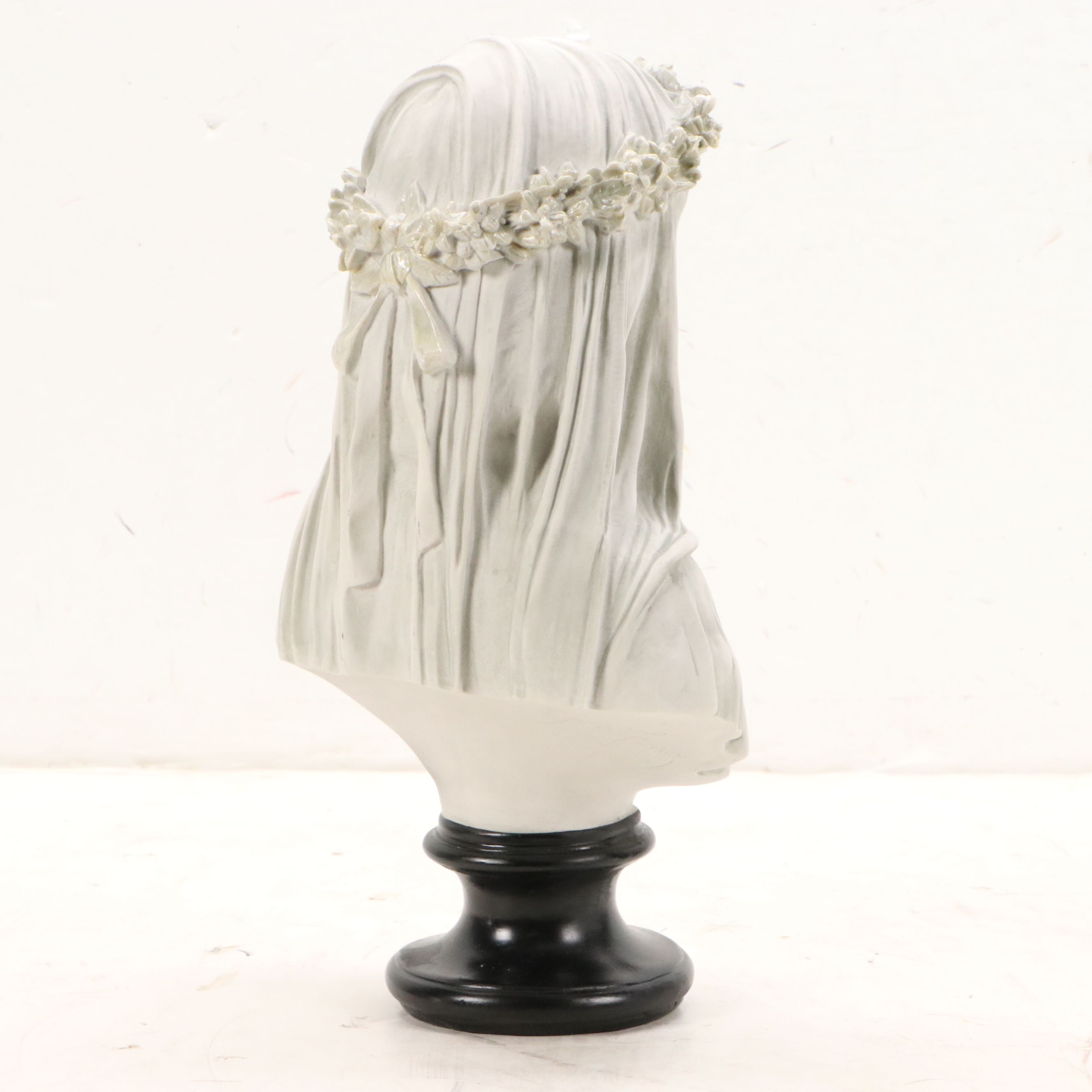 Design Toscano Painted Resin "The Veiled Vestal Virgin" after Raffaelle ...