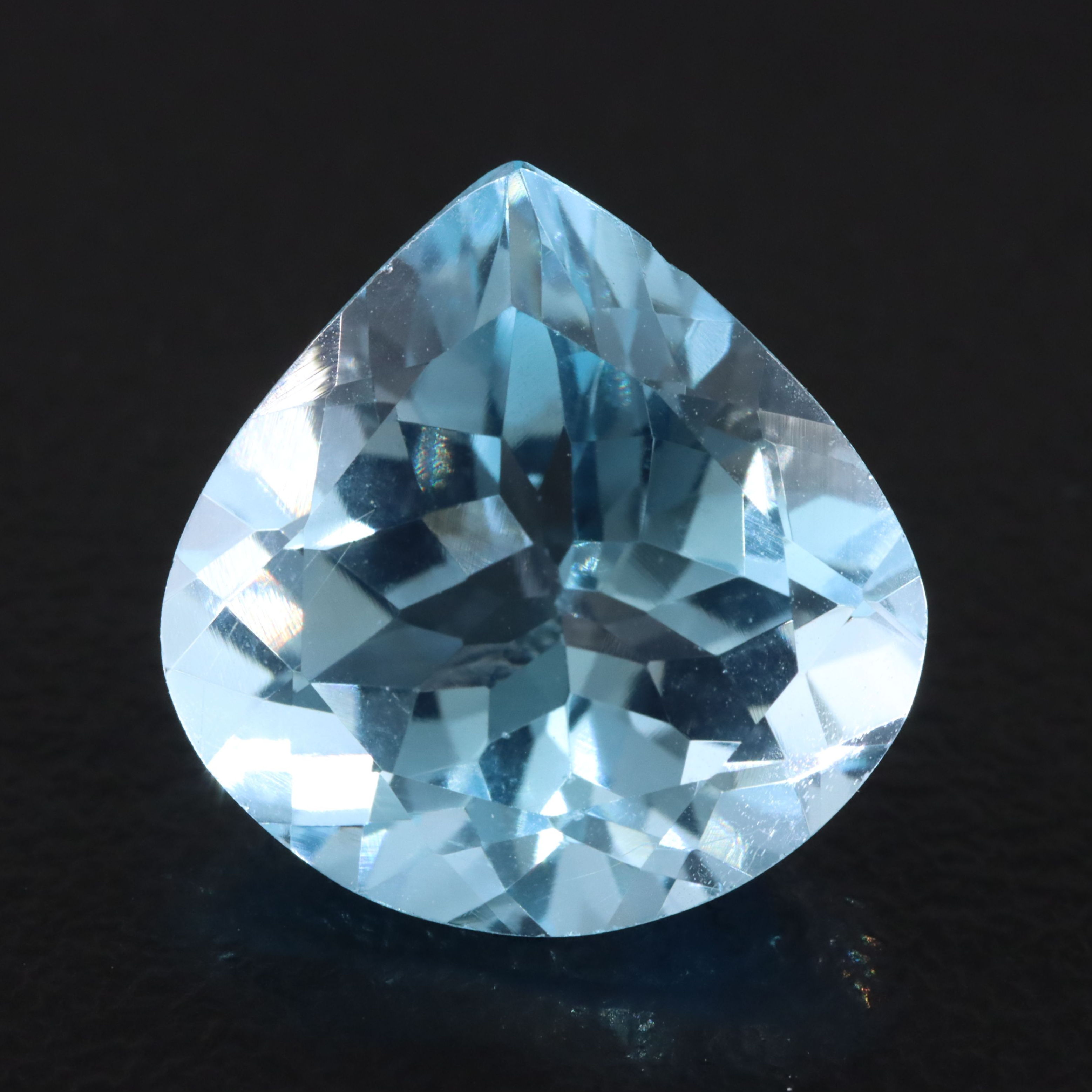 Loose 11.44 CT Topaz | EBTH