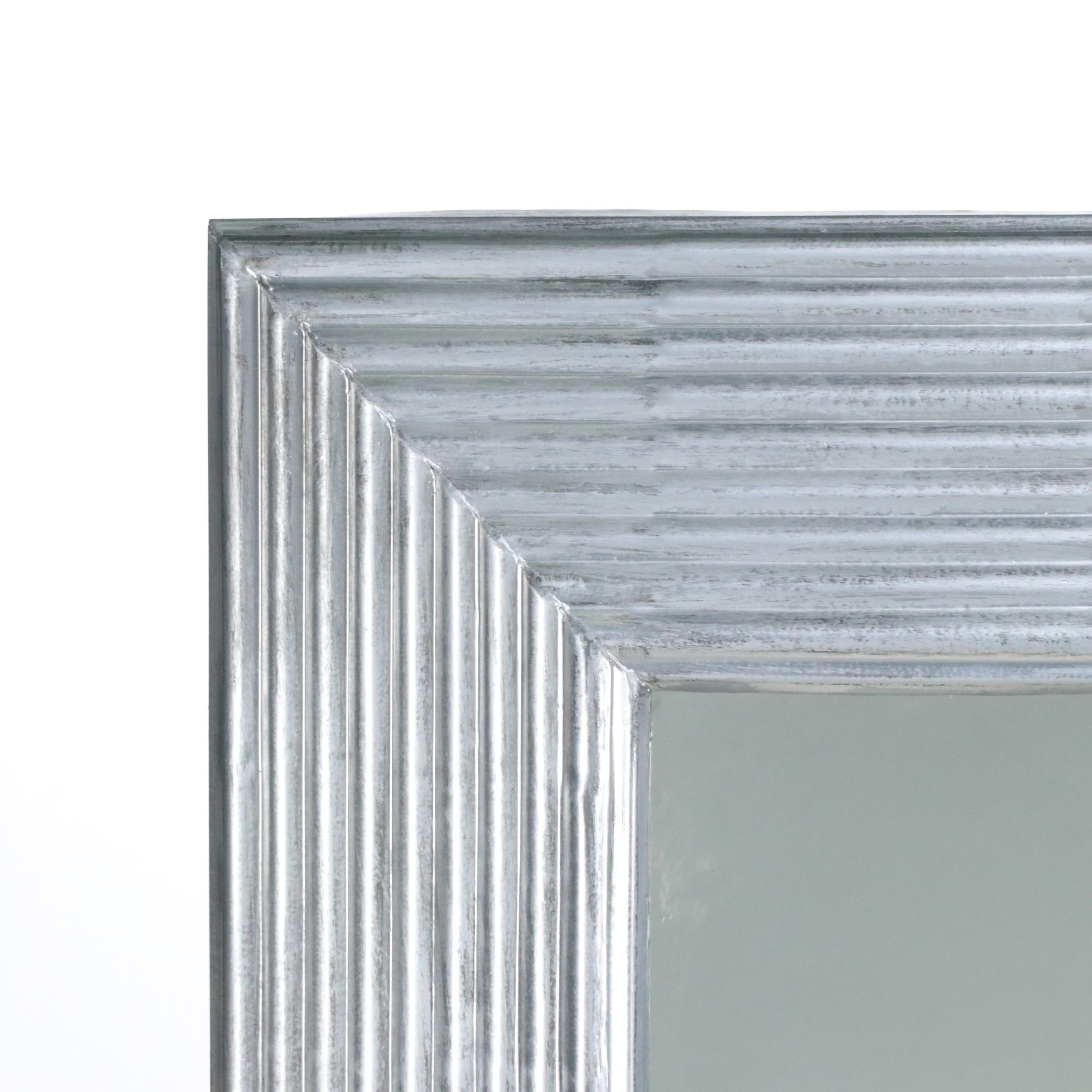 Contemporary Metal Frame Wall Mirror | EBTH