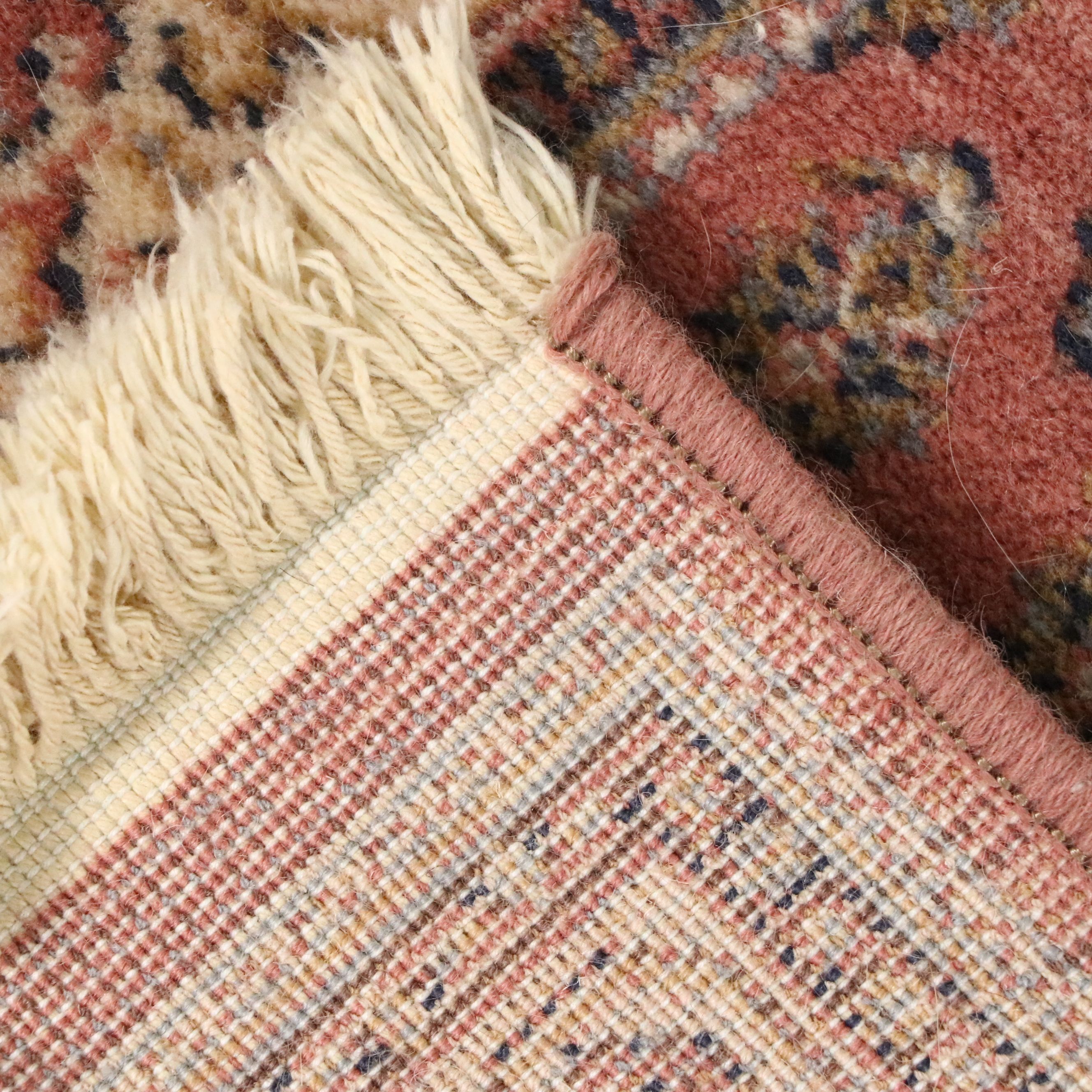 2' x 3'10 Machine Made Persian Style Accent Rug | EBTH