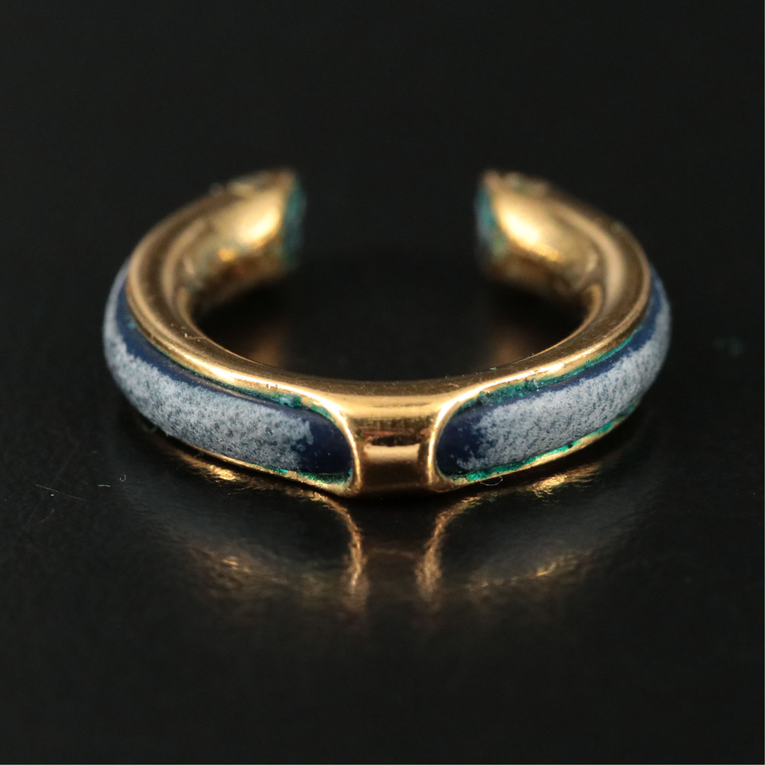 Hermes Kyoto Ring in Gold Tone Metal and Leather | EBTH