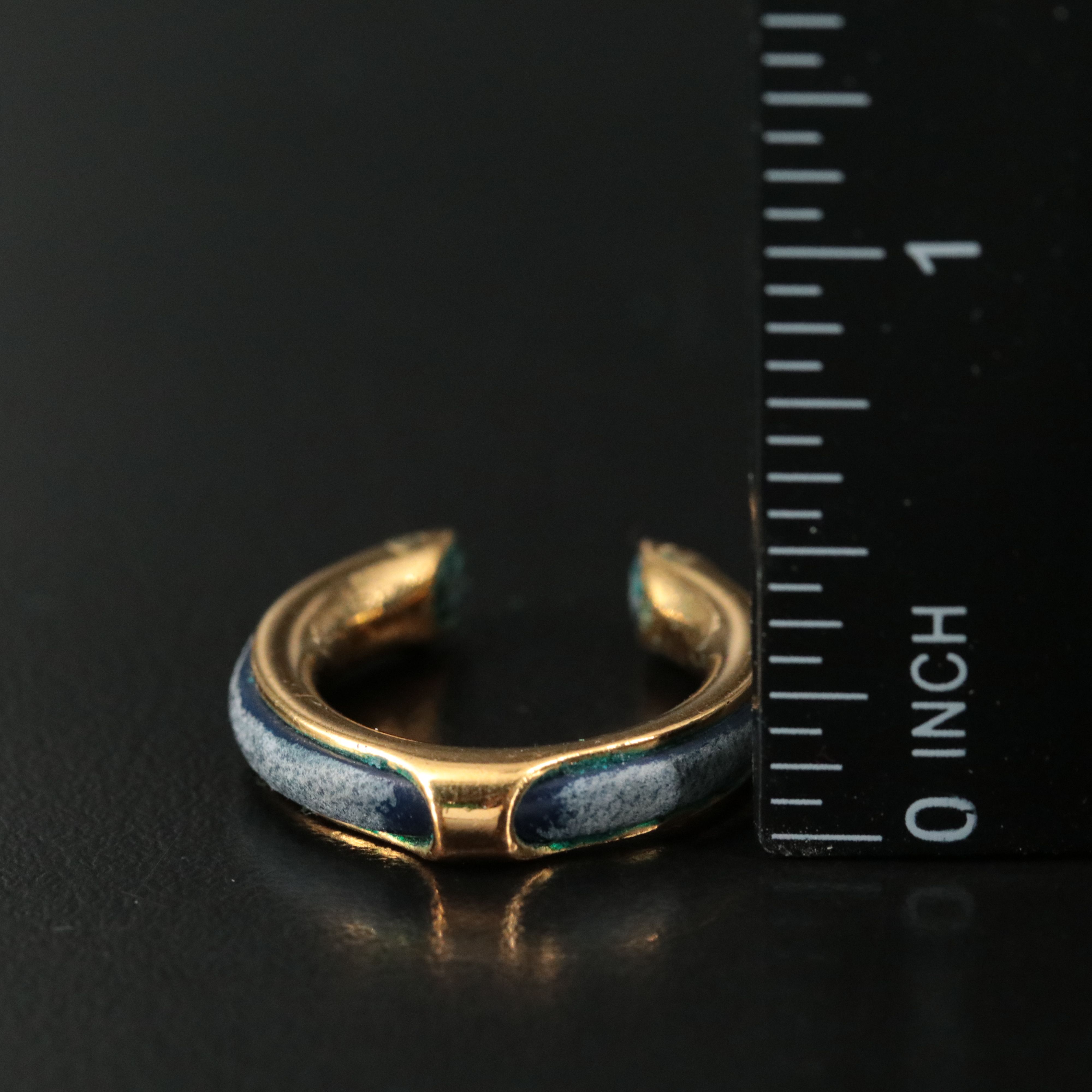 Hermes Kyoto Ring in Gold Tone Metal and Leather | EBTH