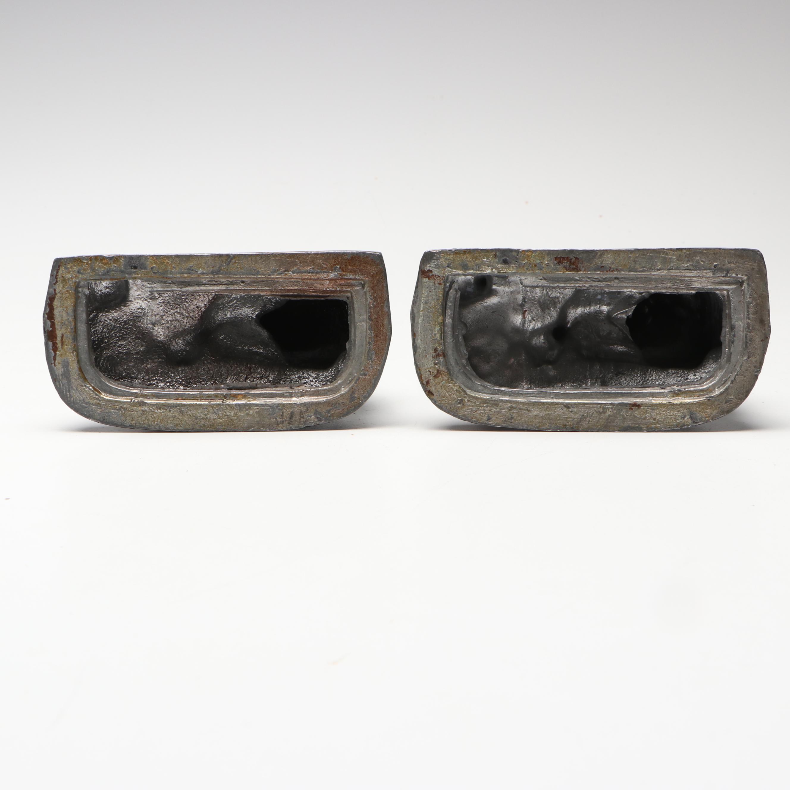 Bronzed Metal German Shepherd Bookends, Mid-20th Century | EBTH