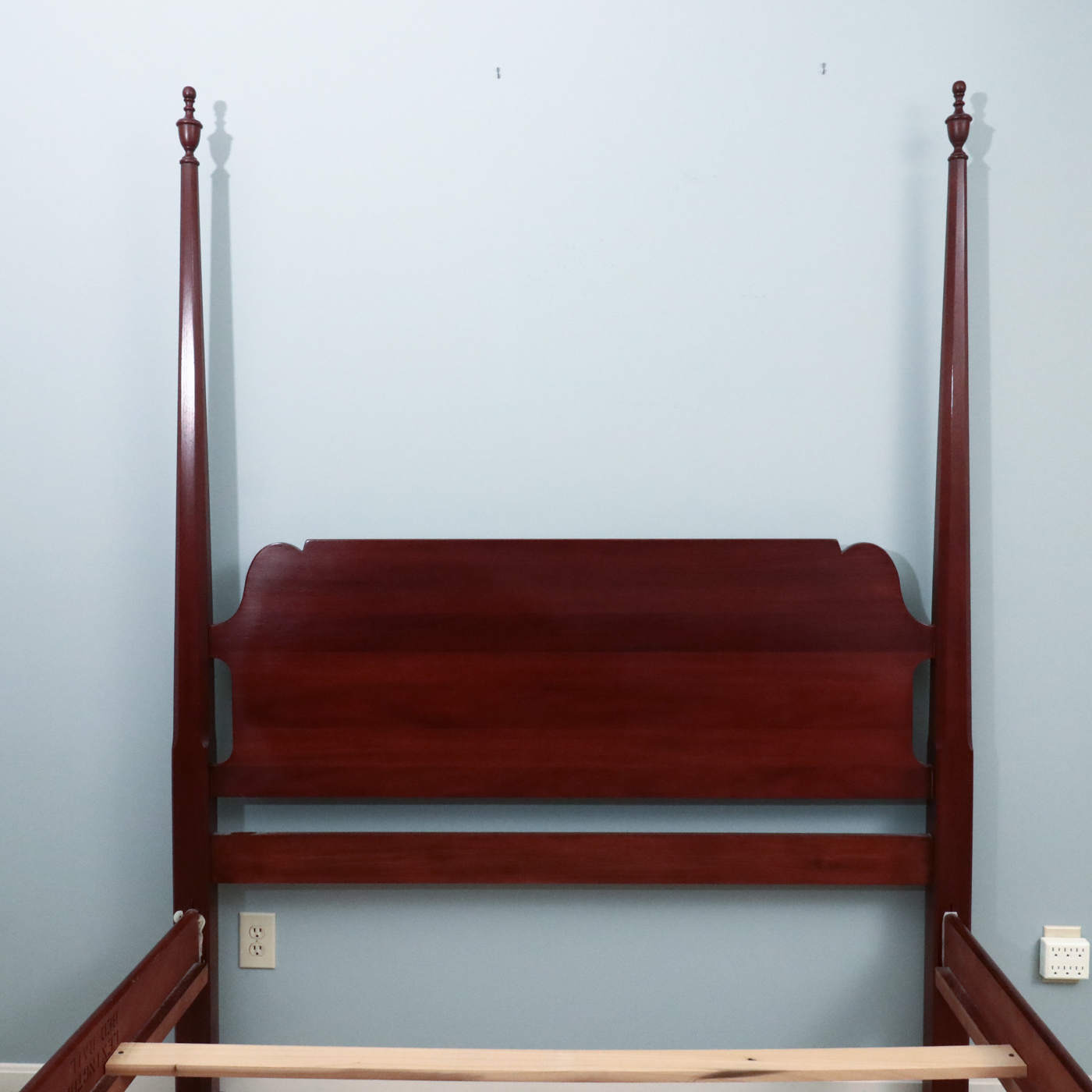 Lexington Federal Style Cherry Queen Size Four-Poster Bed | EBTH