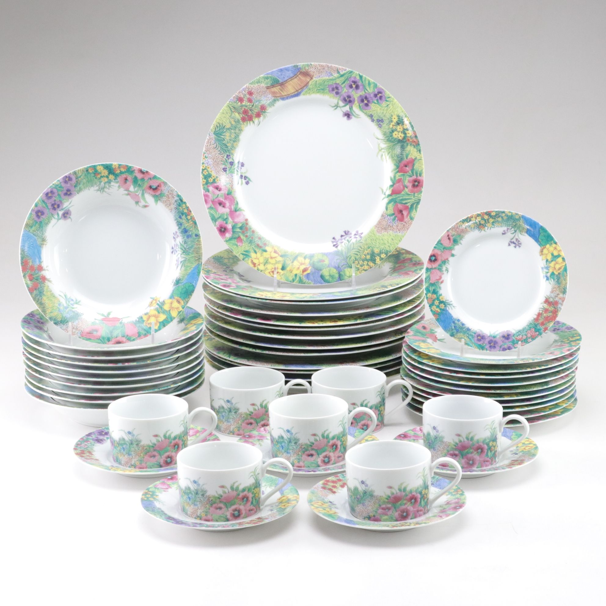 Nikko "Secret Garden" Dinnerware | EBTH
