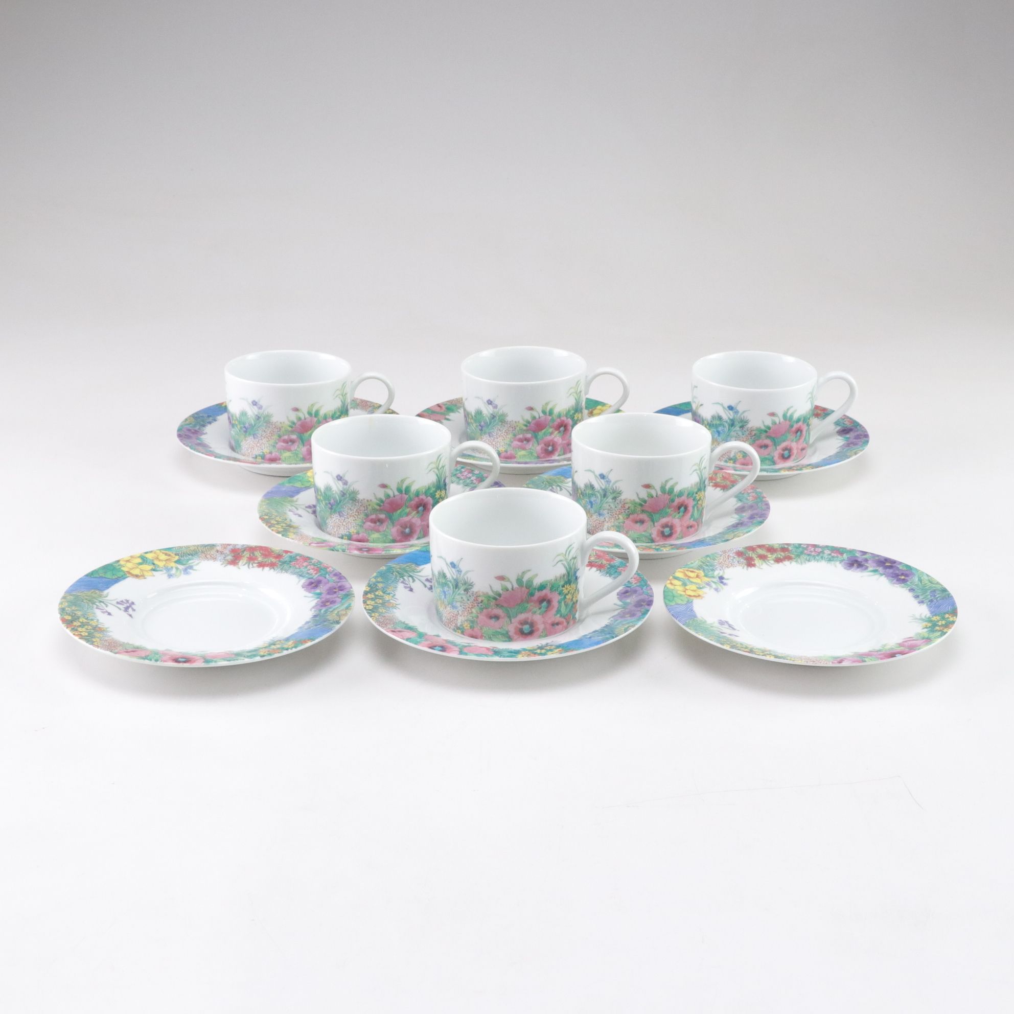 Nikko "Secret Garden" Dinnerware | EBTH