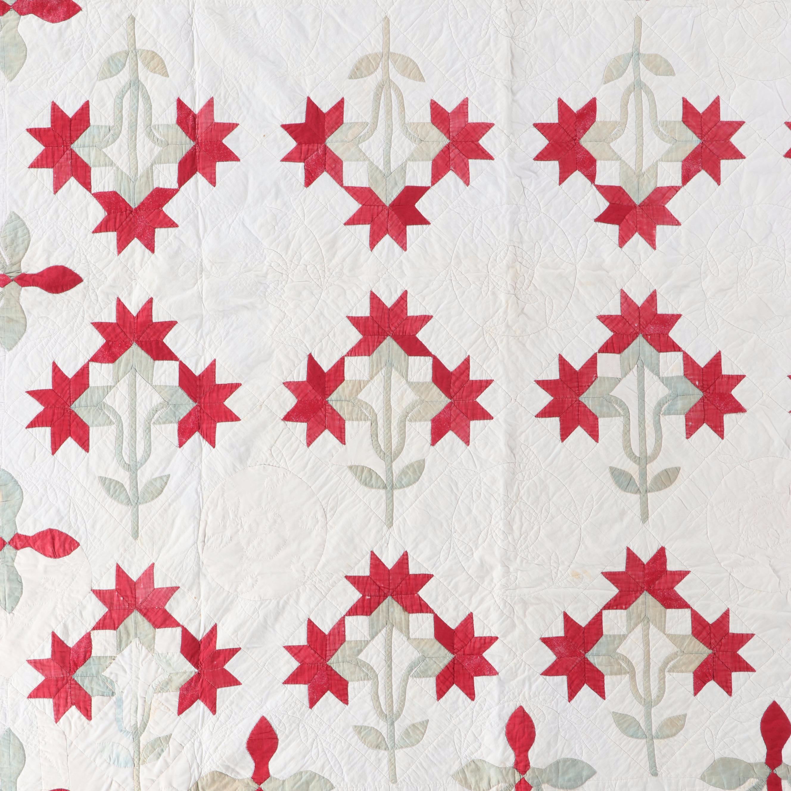 Antique Handcrafted "Carolina Lily" Cotton Quilt | EBTH