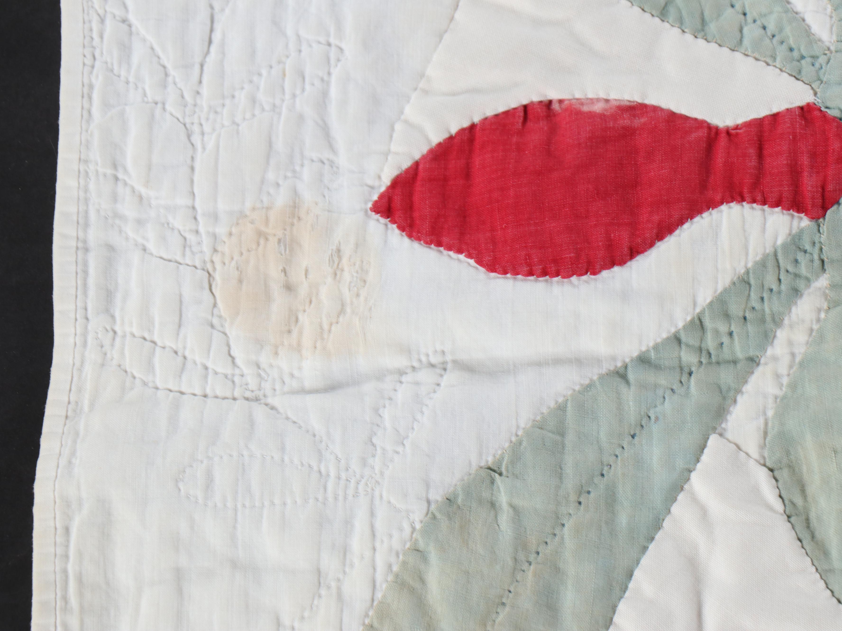 Antique Handcrafted "Carolina Lily" Cotton Quilt | EBTH