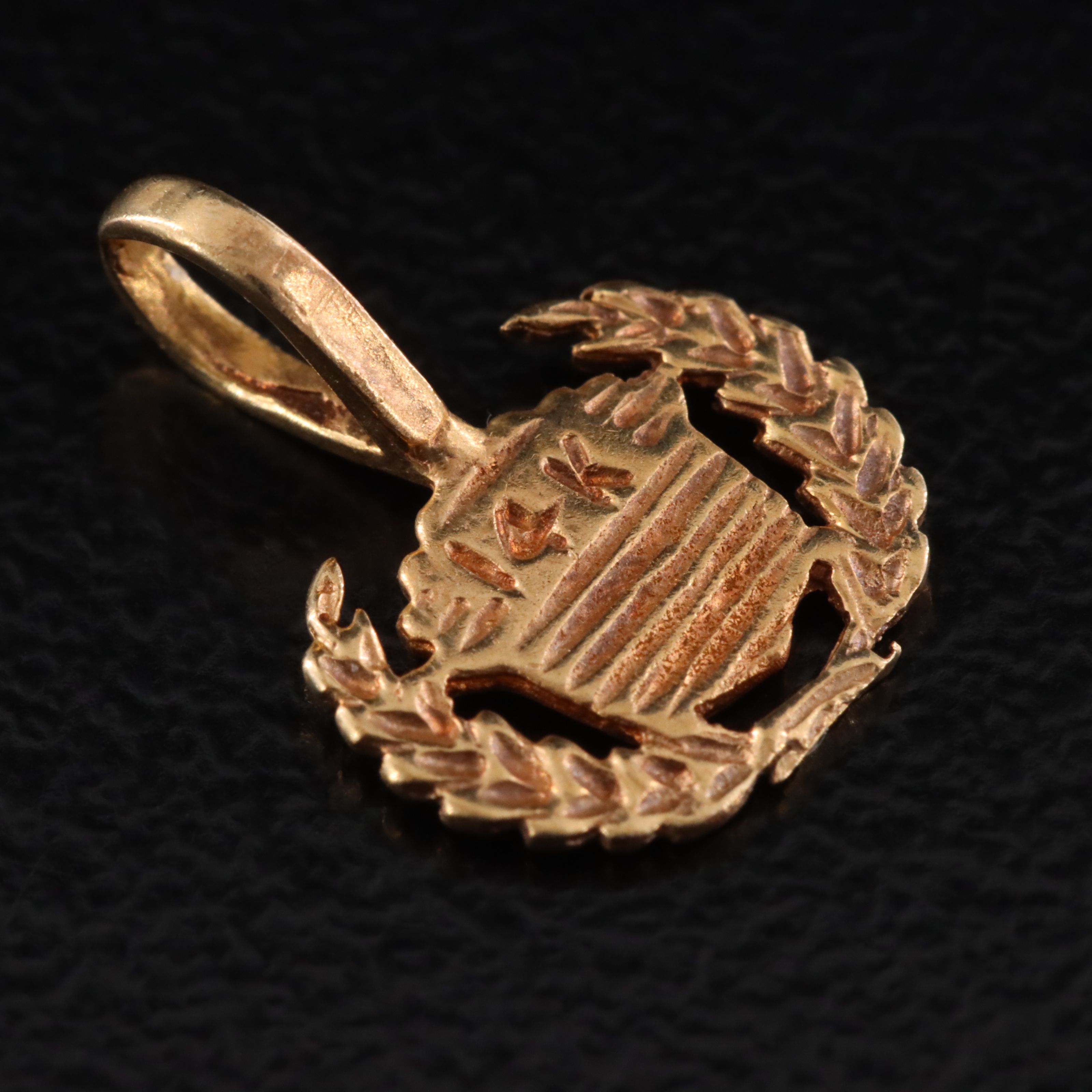 14K Car Logo Pendant | EBTH