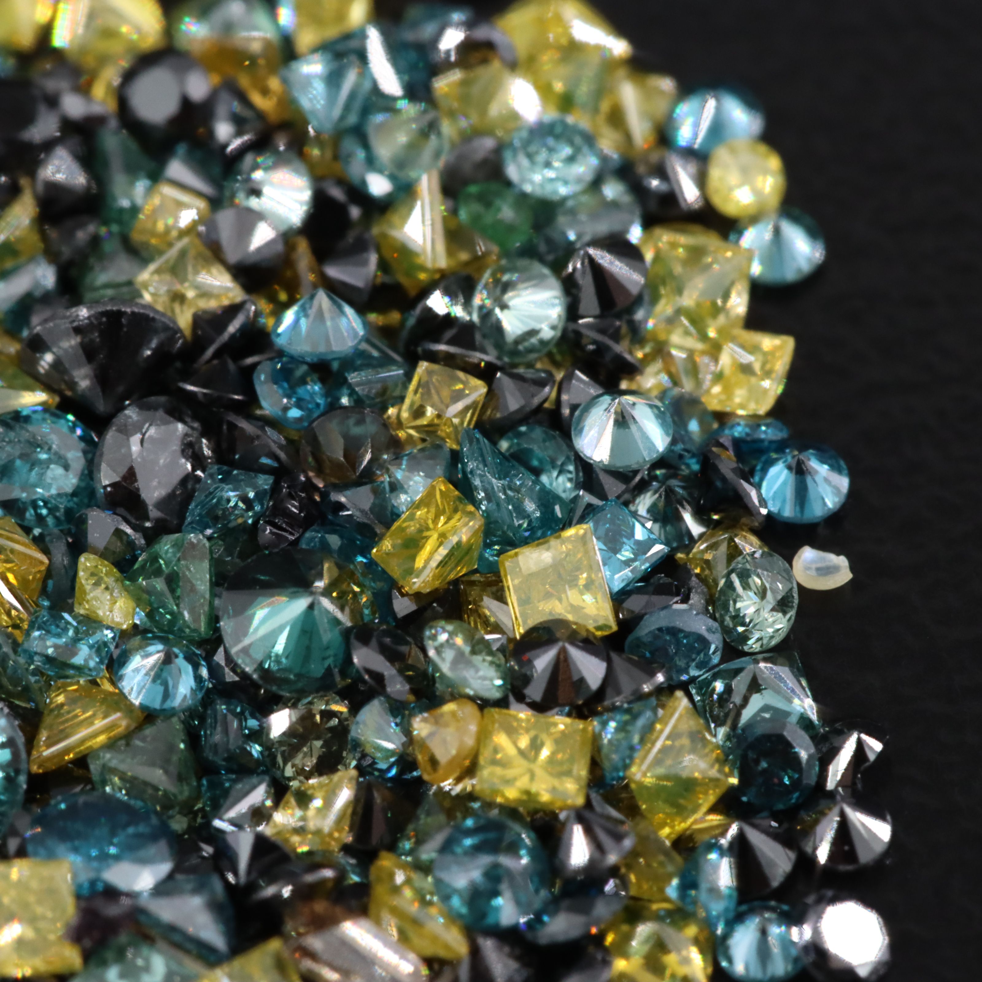 Loose 6.47 CTW Fancy Color Melee Diamond Lot | EBTH