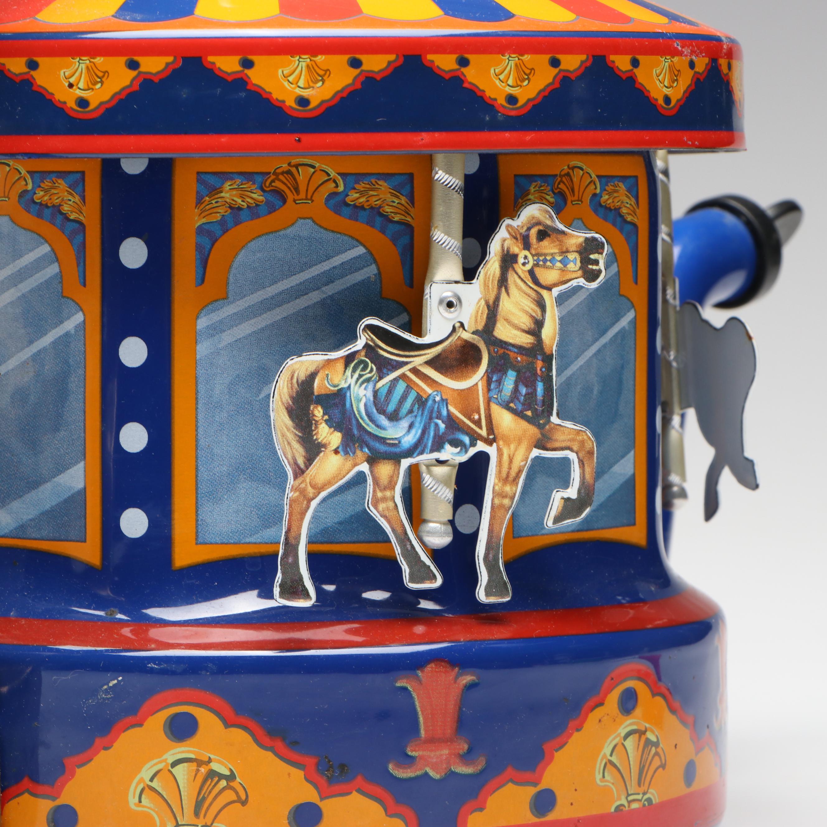 Kamenstein "World of Motion" Kinetic Carousel Tea Kettle | EBTH