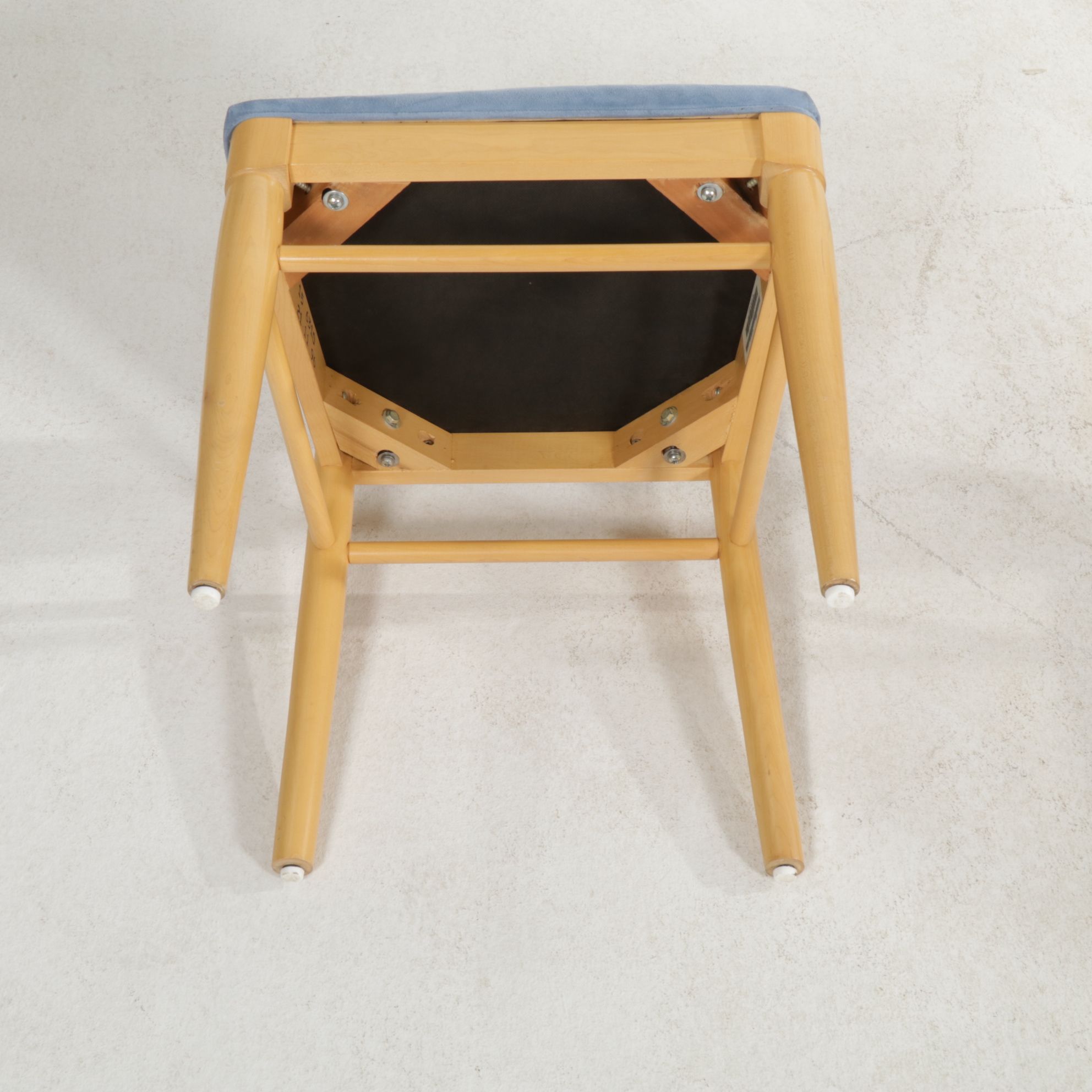 Ethan Allen Computer Desk and Chair, Late 20th to 21st Century | EBTH