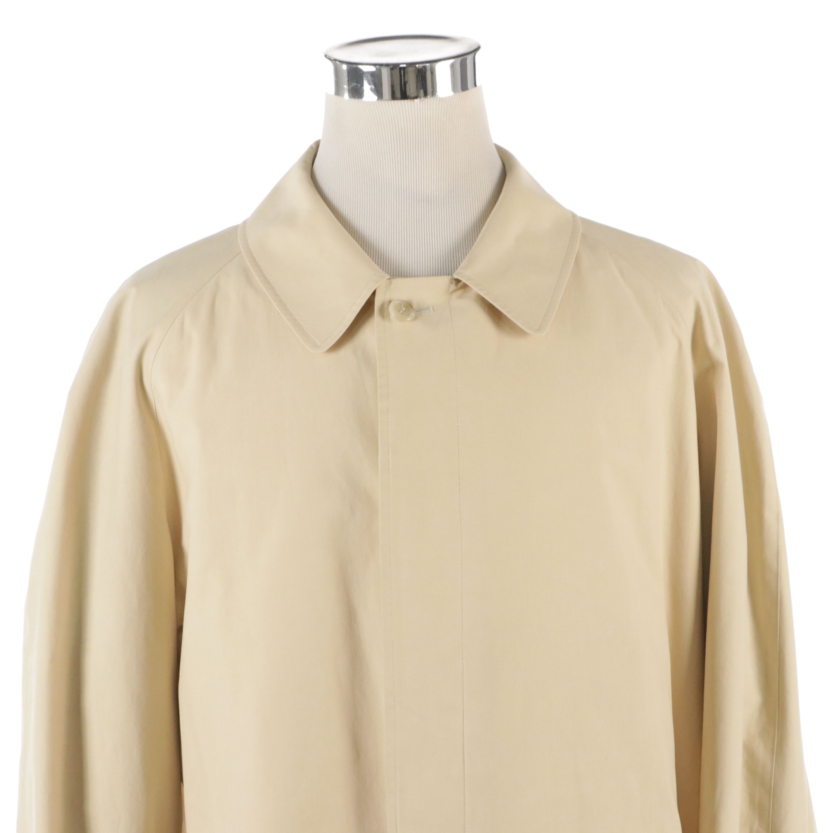 Men's Burberrys Cotton Blend Raincoat | EBTH