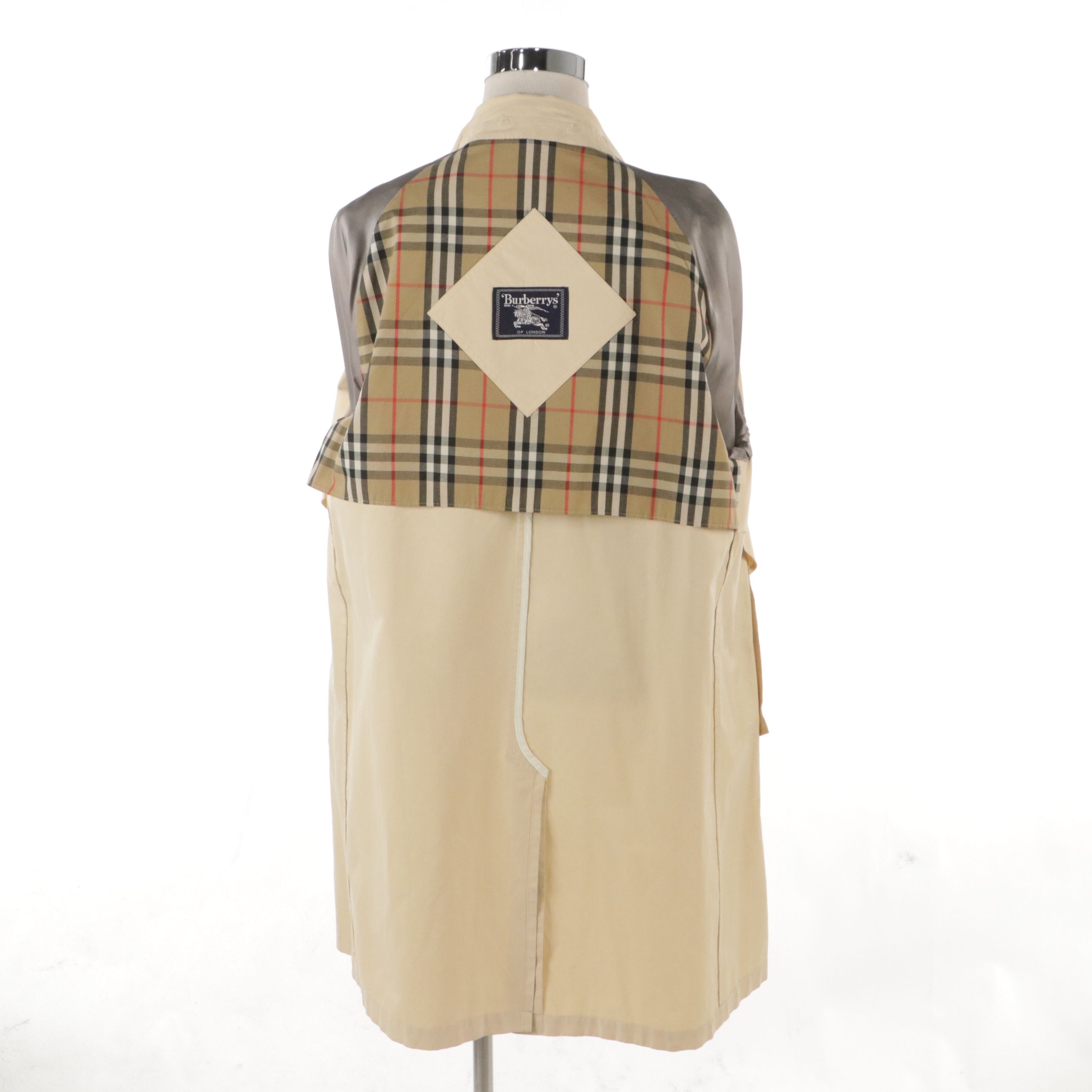 Men's Burberrys Cotton Blend Raincoat | EBTH