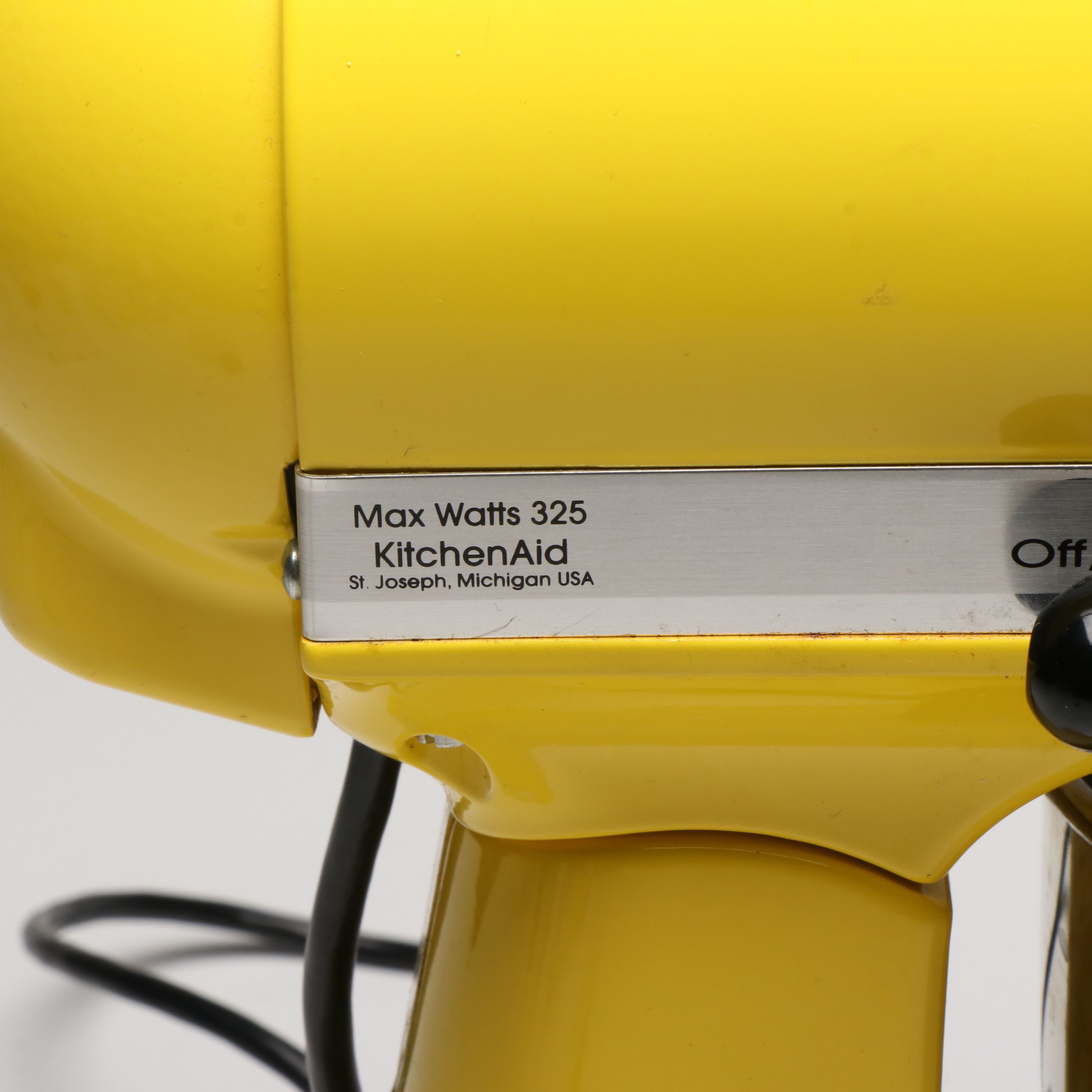 KitchenAid Artisan Series Yellow 5-Quart Stand Mixer | EBTH