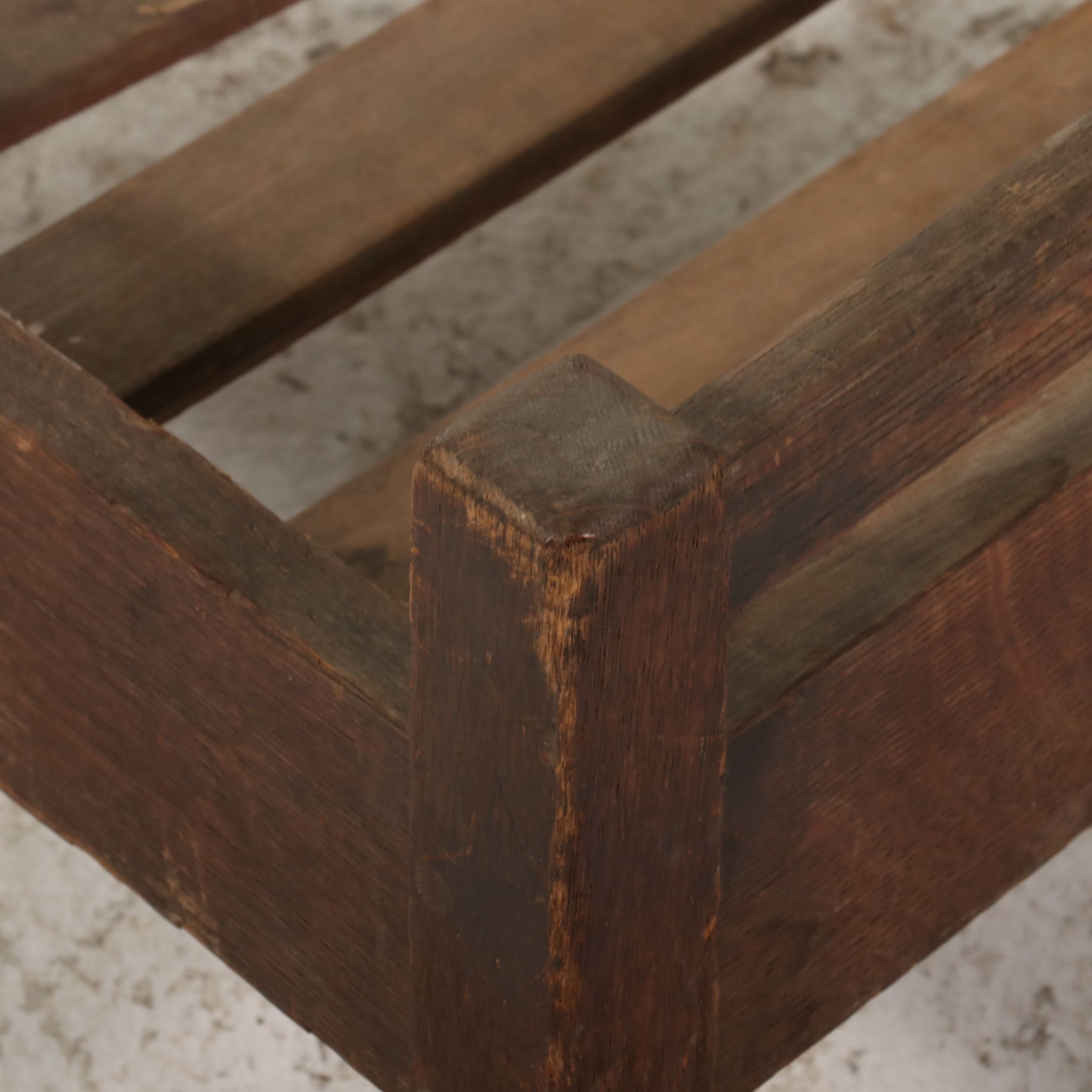 Art & Crafts Style Low Chair | EBTH